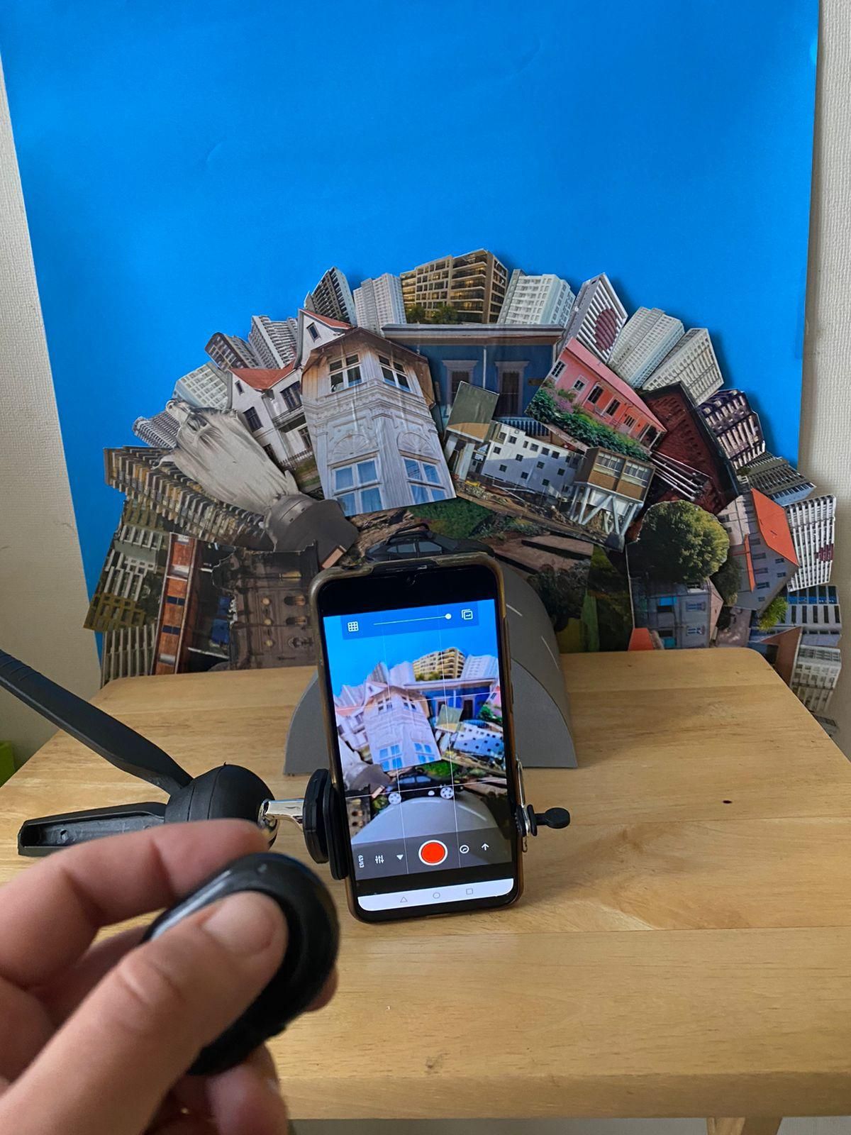 Using a Bluetooth Shutter for Making a Stop Motion : 6 Steps (with ...