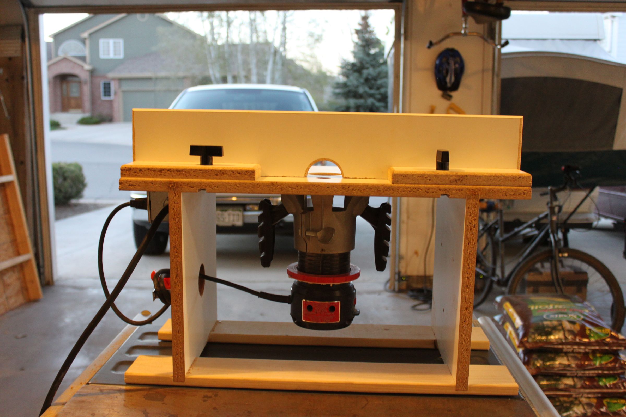 Custom Router Table - Instructables
