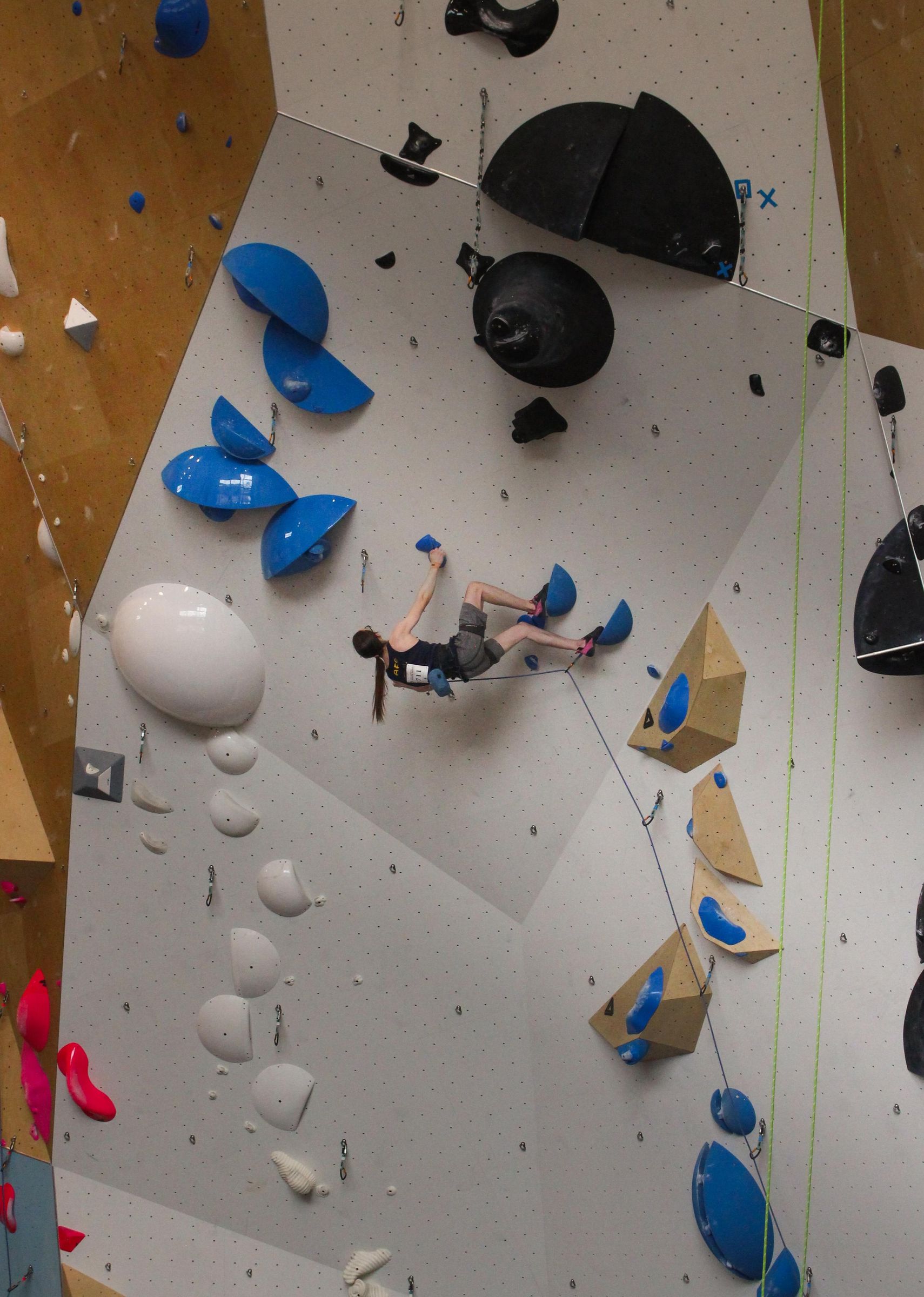 How to Indoor Lead Climb : 7 Steps (with Pictures) - Instructables