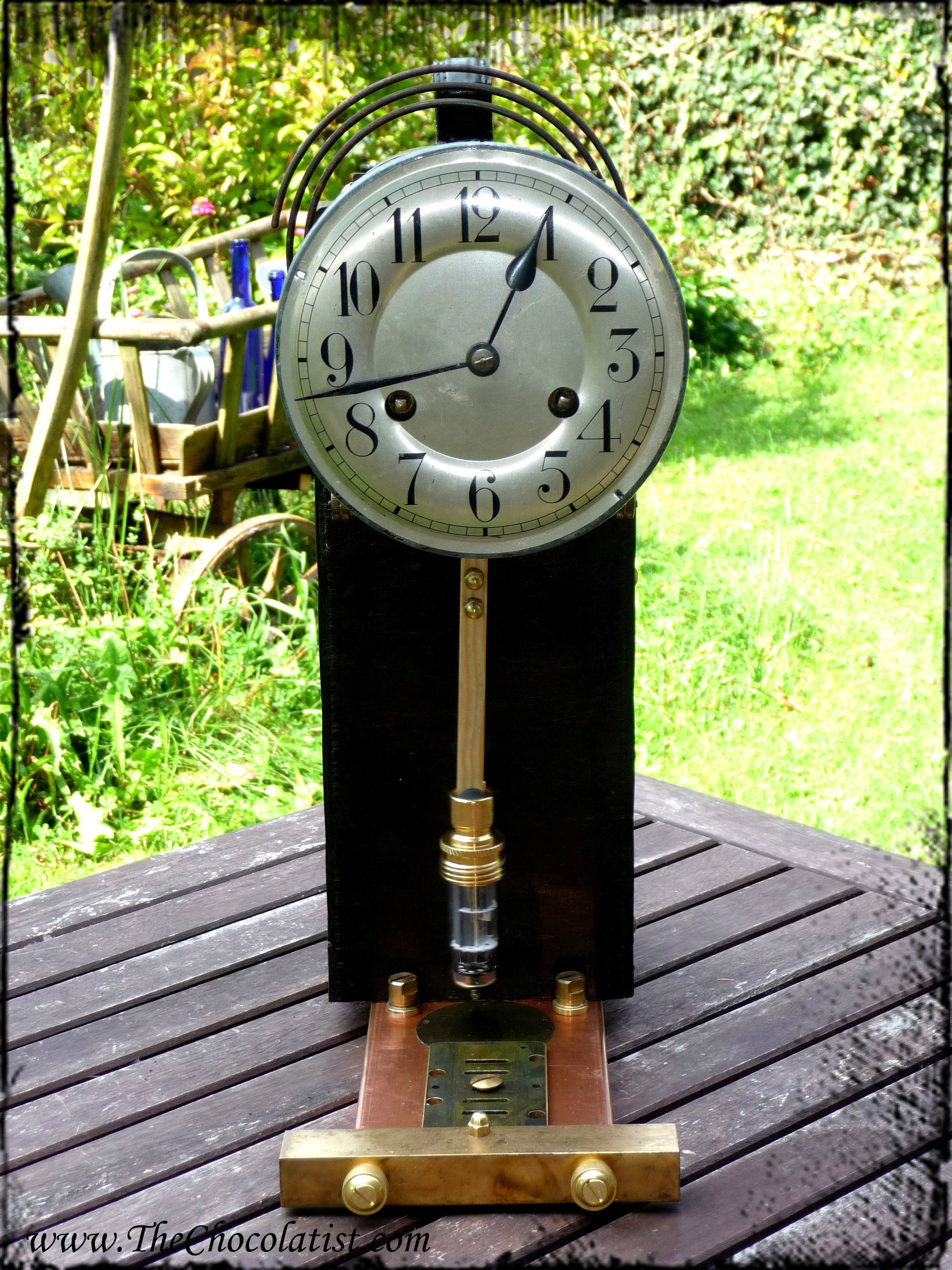 The Steampunk Pendulum Clock of the Airship Pirate : 5 Steps ...