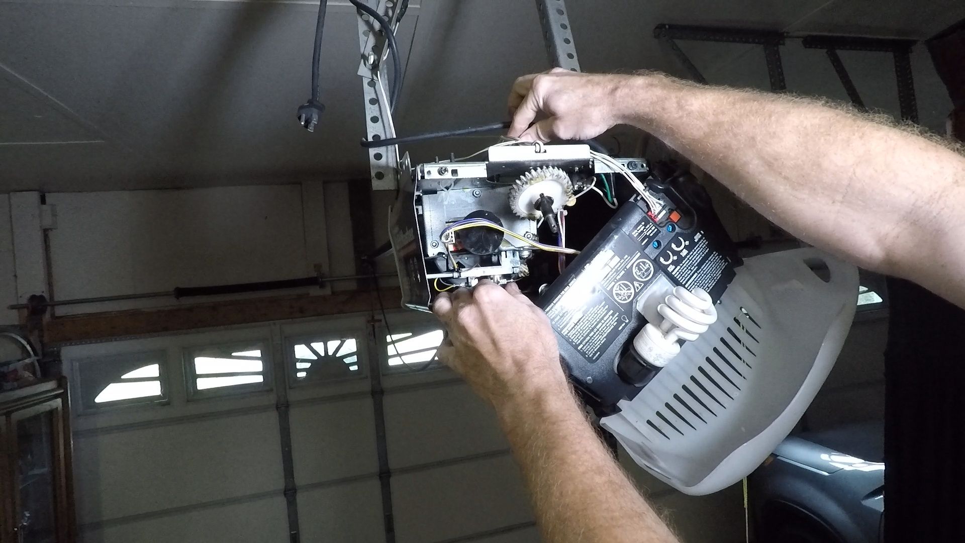 Replacing a Garage Door Opener Chain Drive Module : 15 Steps (with ...