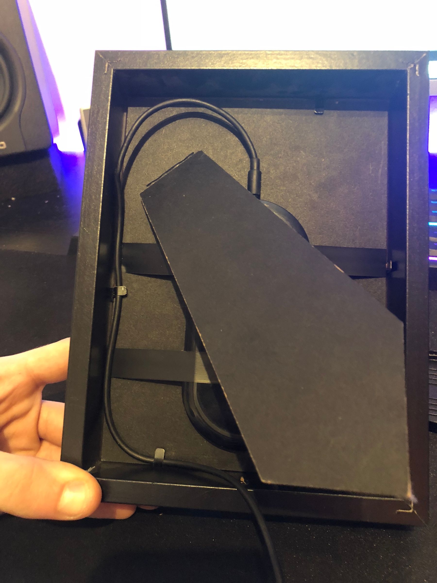 Wireless Charger Photo Frame : 4 Steps - Instructables