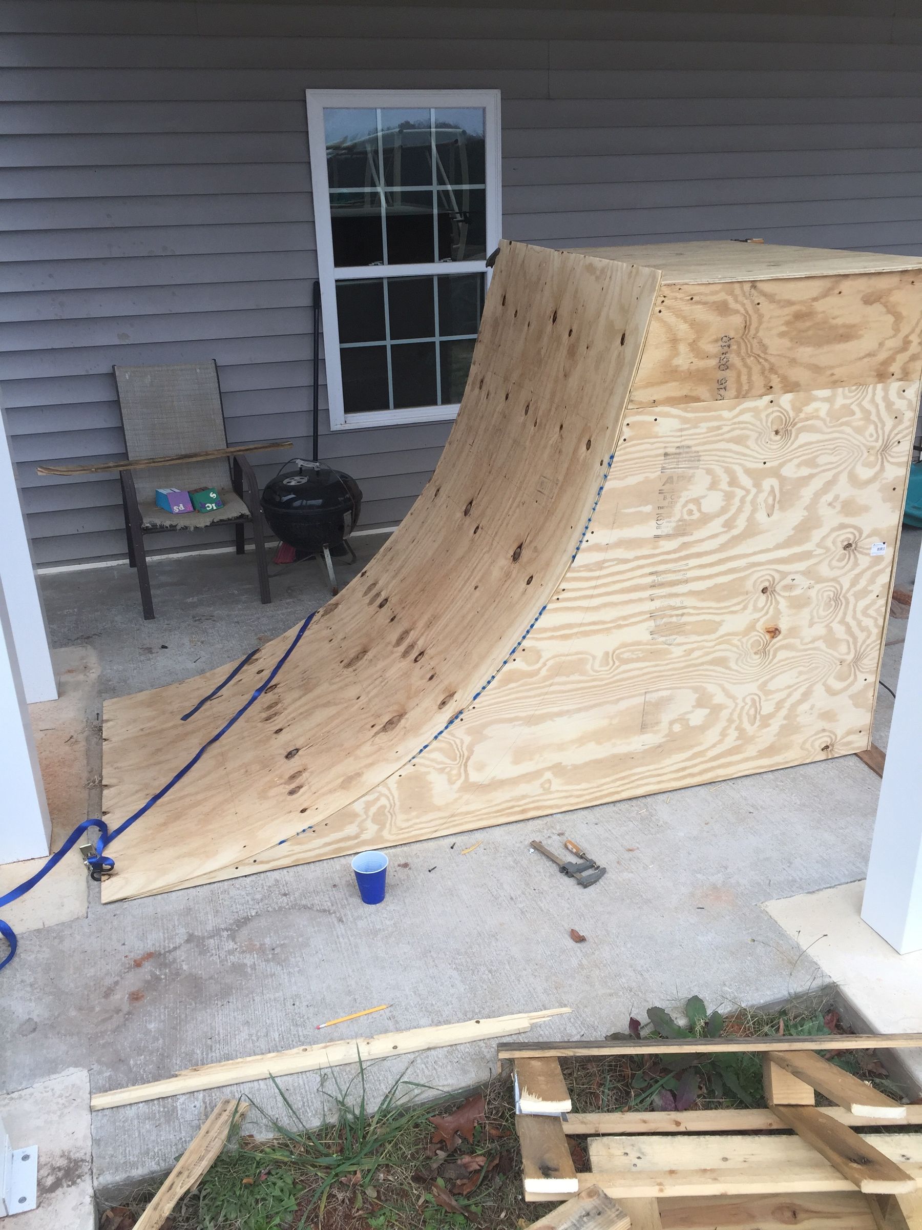 Quarter Pipe/Little Warped Wall : 6 Steps (with Pictures) - Instructables
