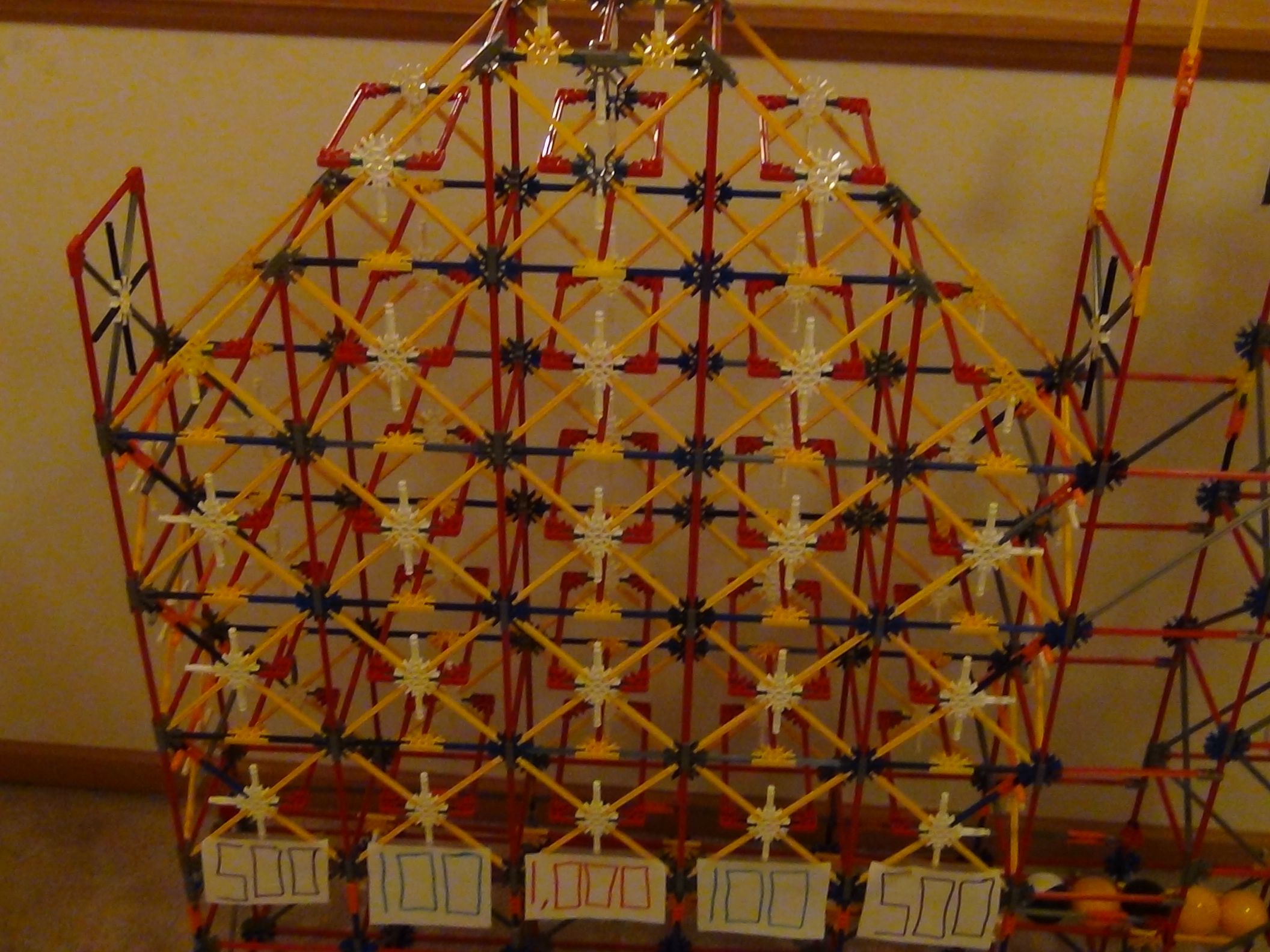 Knex Plinko Machine - Instructables