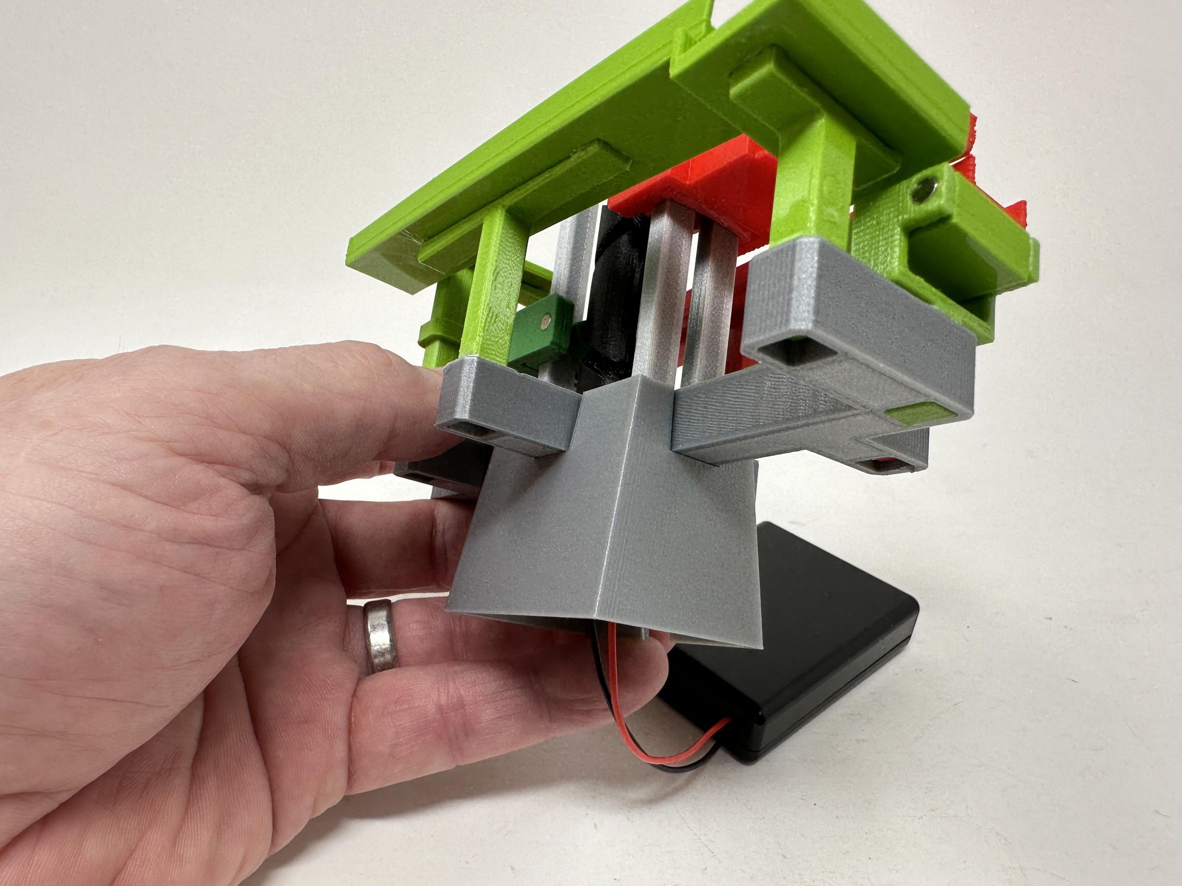 Marblevator, Self Reversing Screw Lift. : 4 Steps (with Pictures ...
