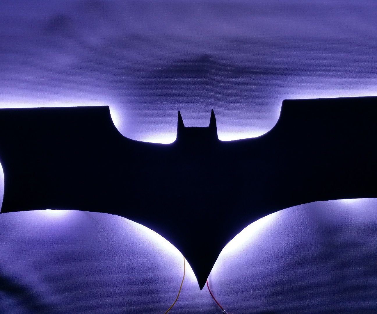 Backlit BatMan Logo : 3 Steps (with Pictures) - Instructables