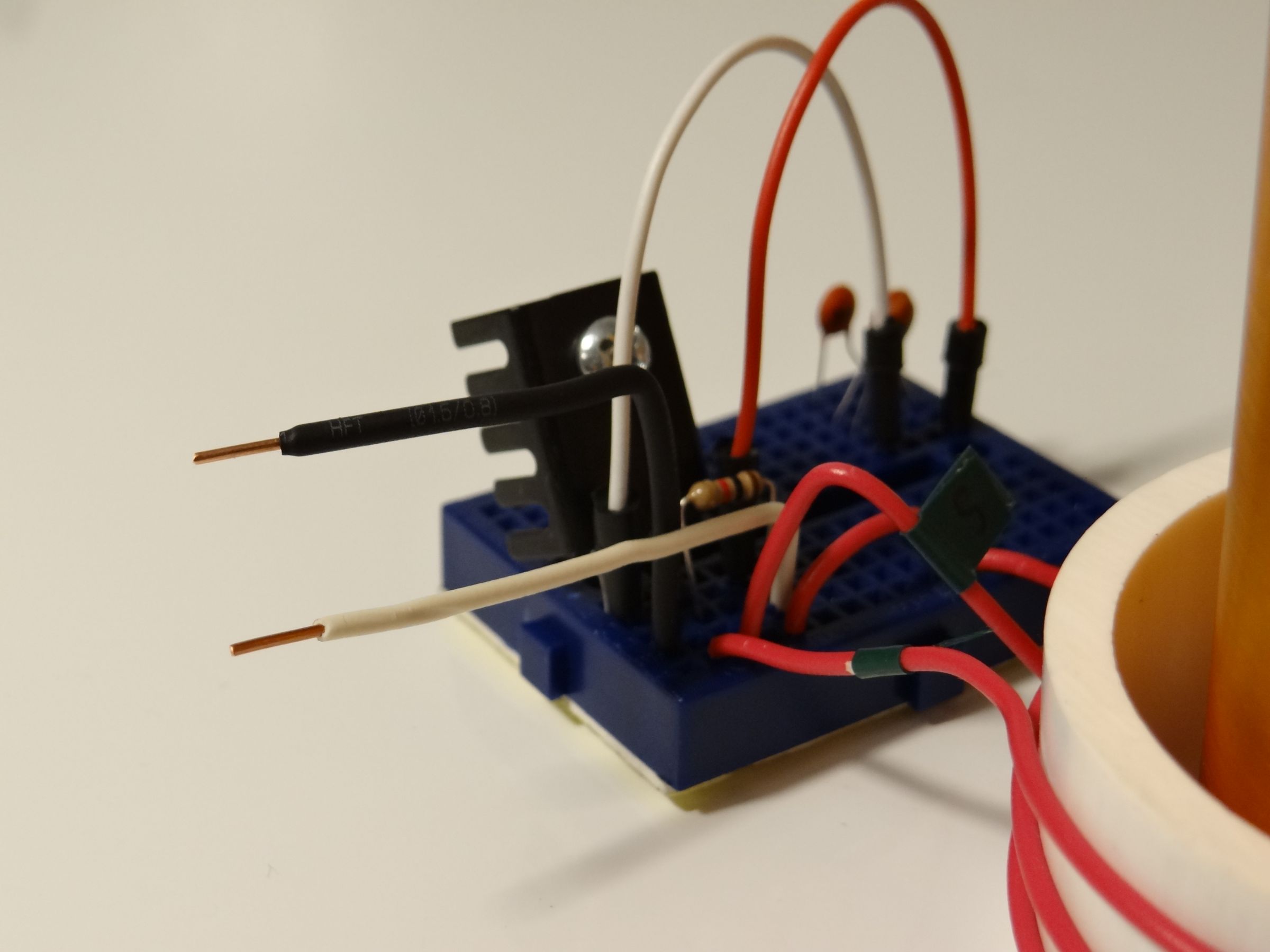 Easy Tesla Coil! : 6 Steps (with Pictures) - Instructables