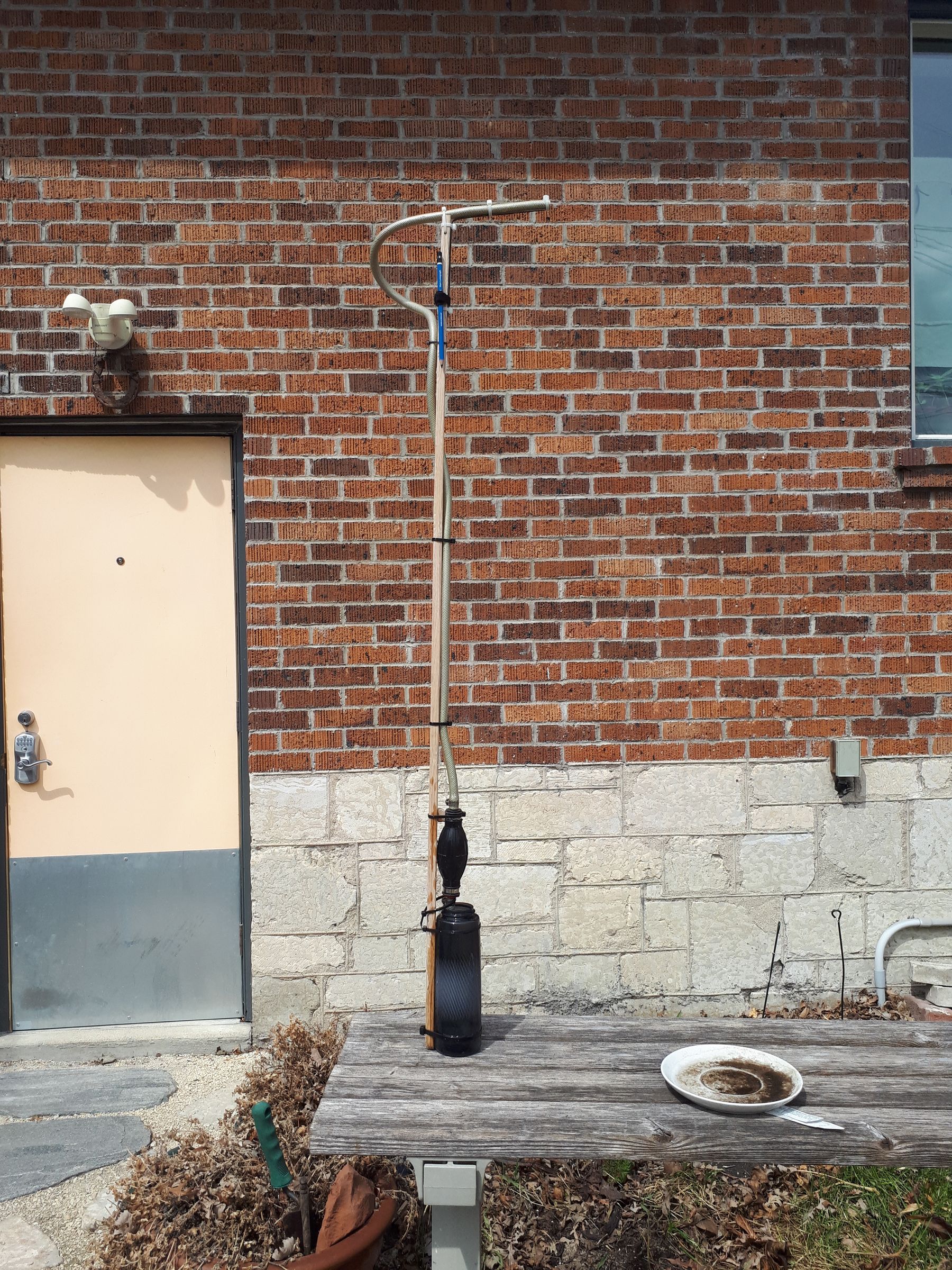 High Waterer Using Priming Bulb - Instructables