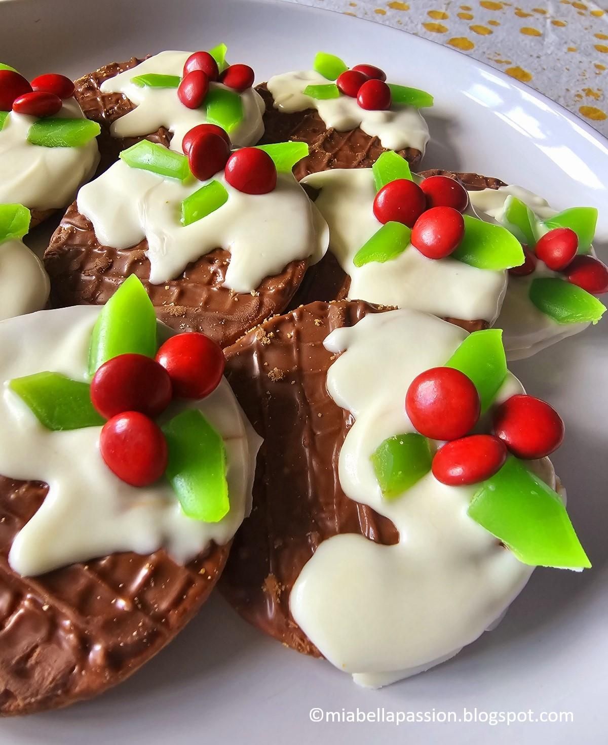 Simple Christmas Pudding Cookies : 3 Steps (with Pictures) - Instructables