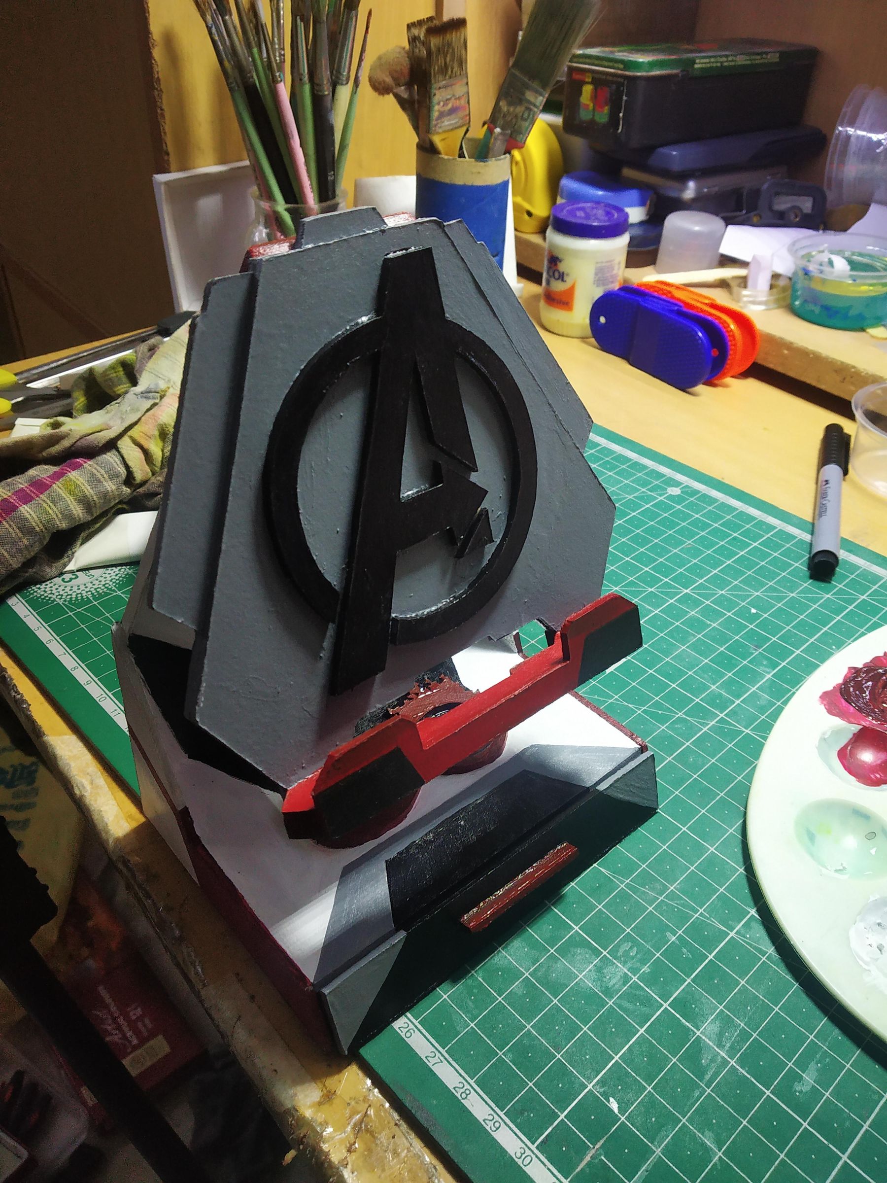 Easy Avengers Smartphone Stand : 14 Steps (with Pictures) - Instructables