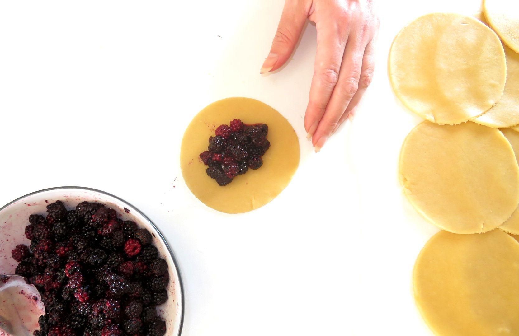 Foraged Fruit Parcels : 5 Steps (with Pictures) - Instructables