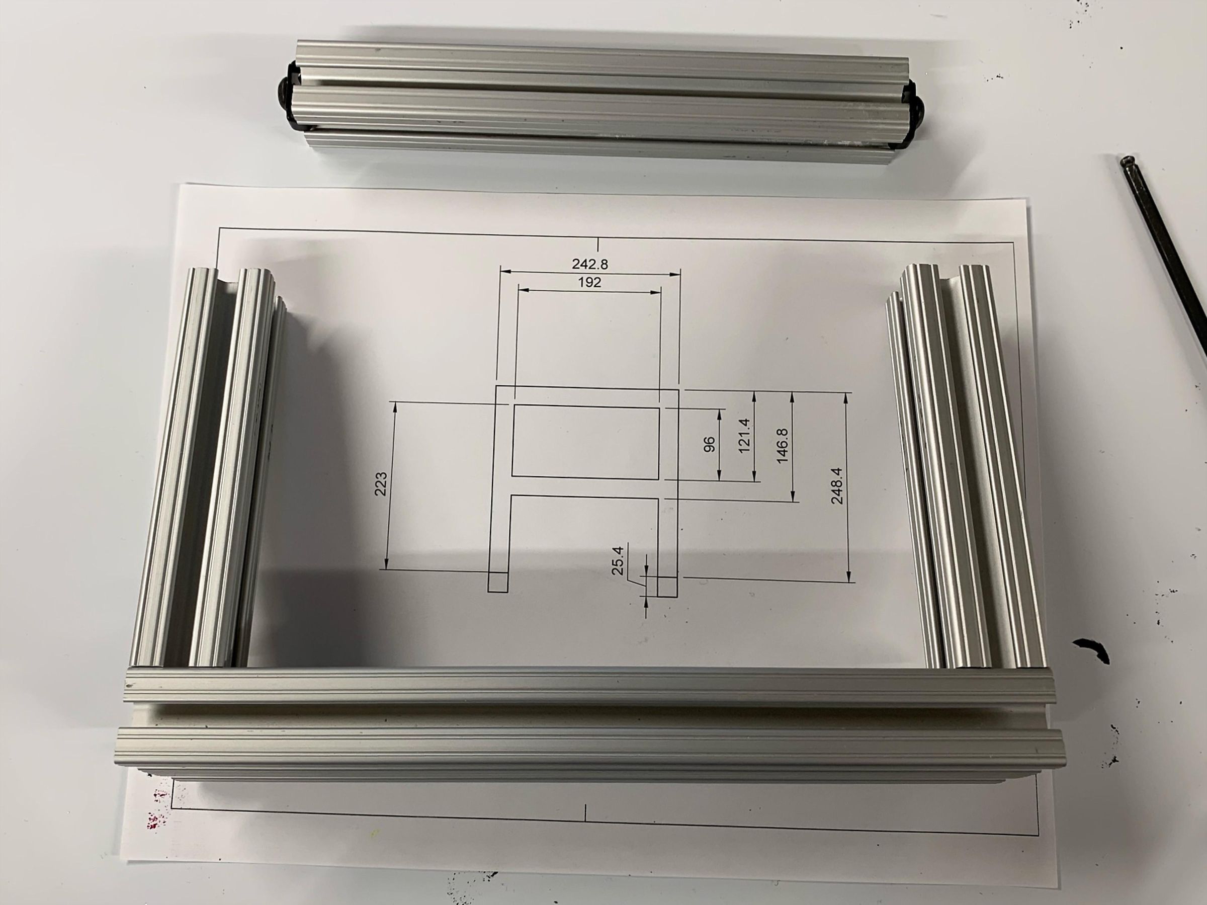 Simple Extruded Aluminum Frame for LED Panels : 20 Steps (with Pictures ...