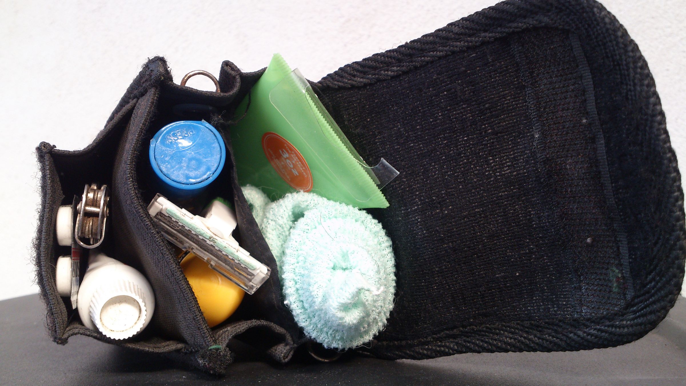 Pocket Size Travel Cleaning Kit : 6 Steps - Instructables