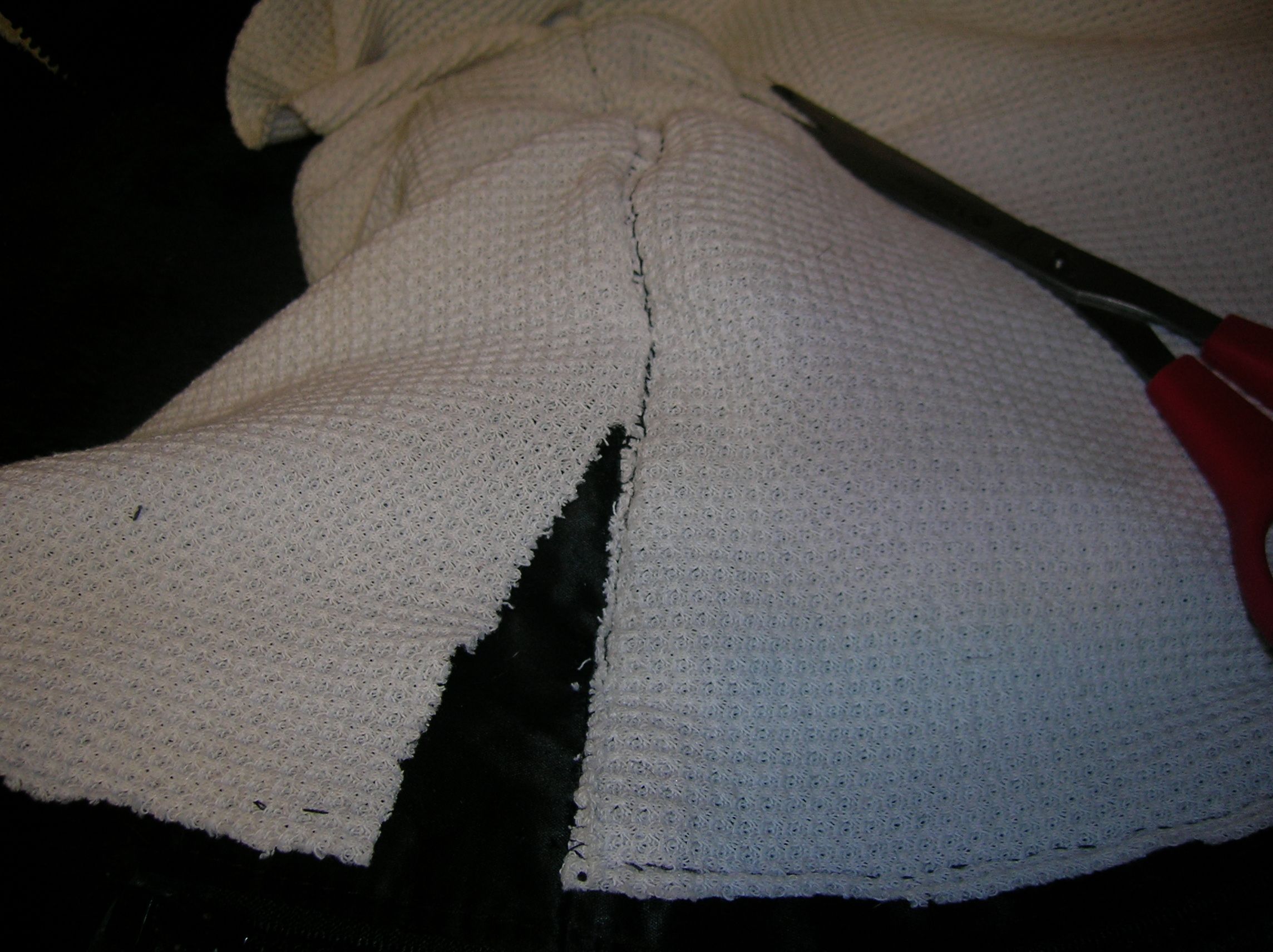 How to Repair a Leather Jacket by Hand : 6 Steps - Instructables