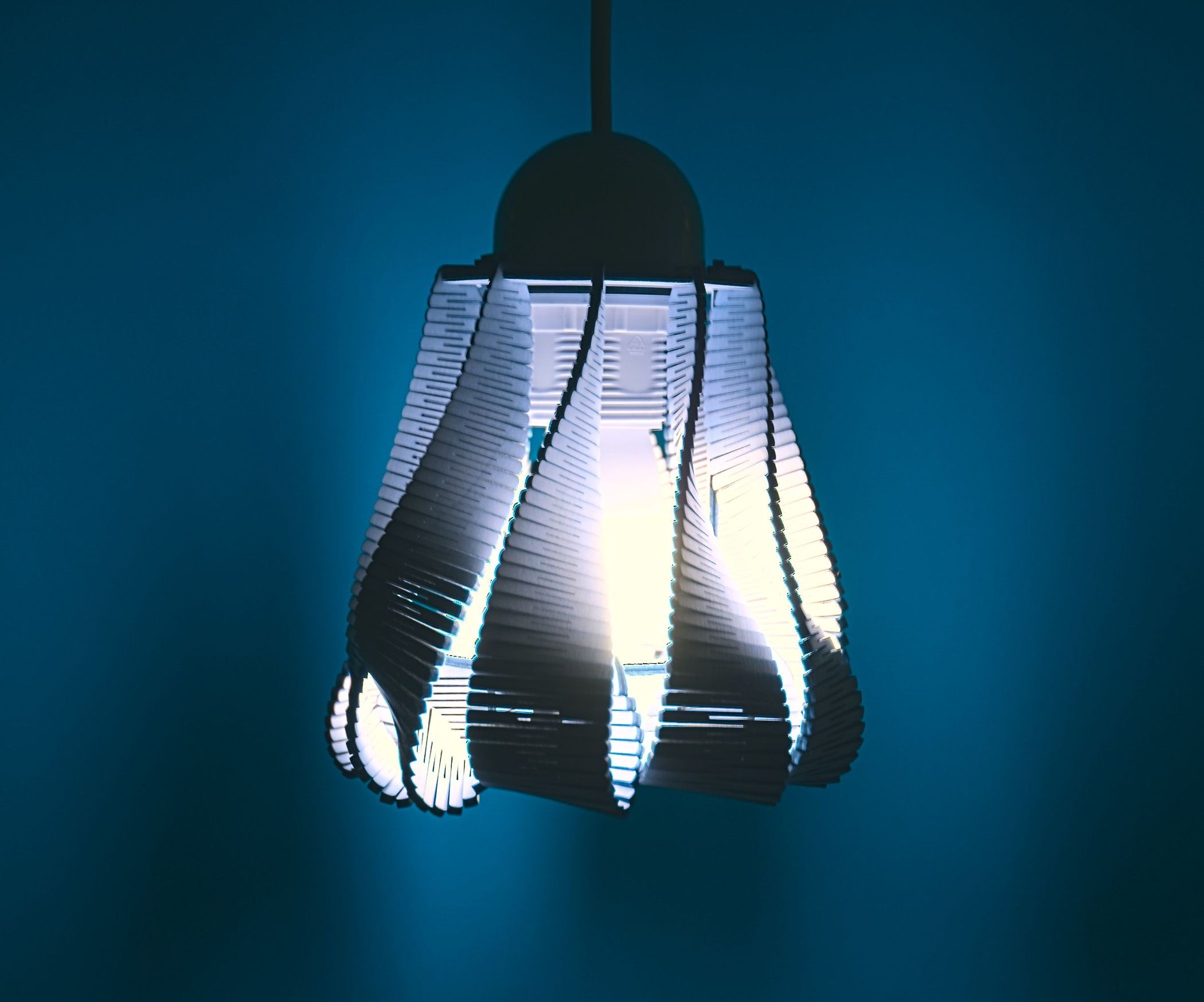 Living Hinge Lamp - Instructables