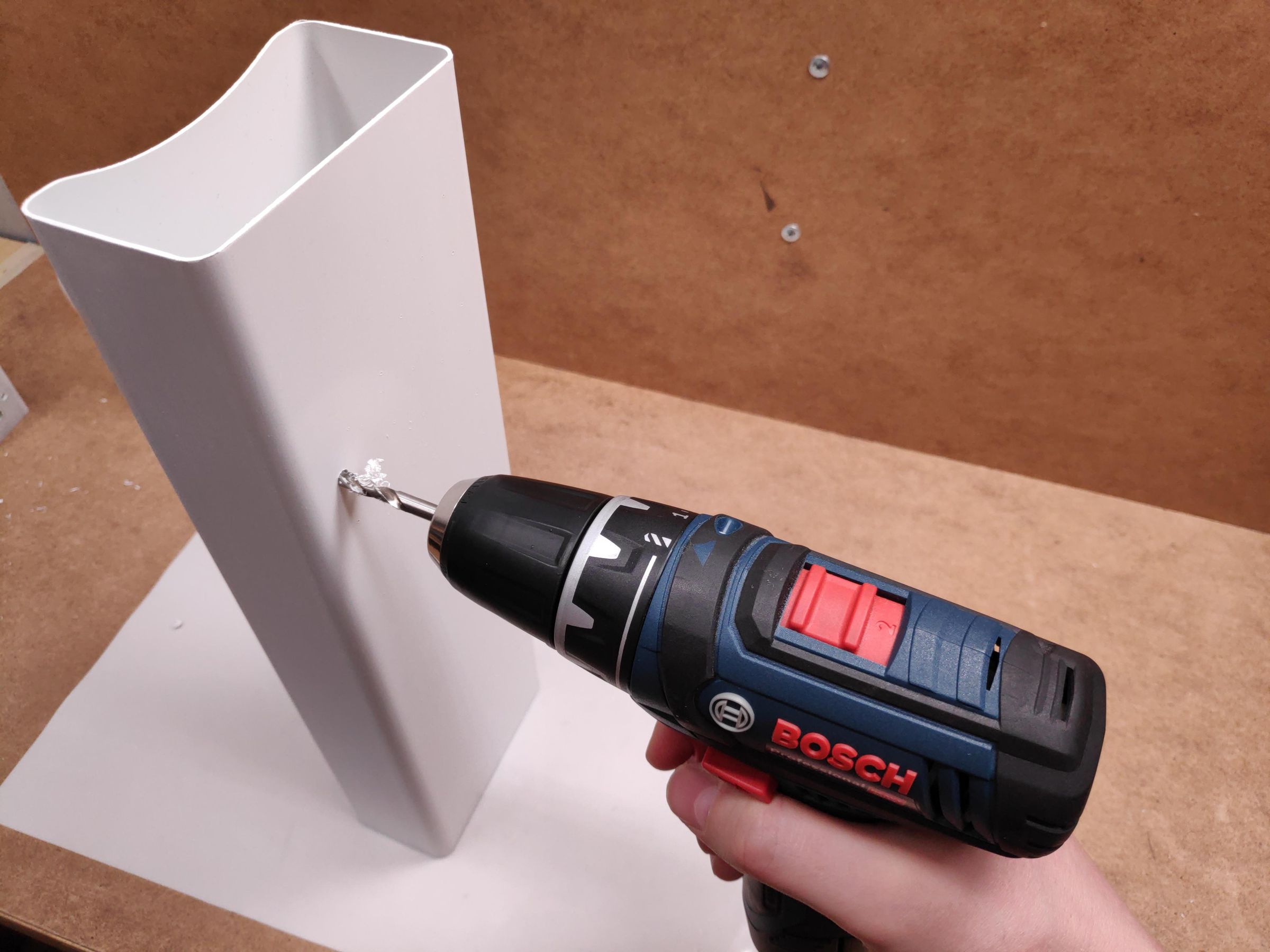 Modern Brushed-Aluminum-Look Tower Lamp (Basic Tools) : 12 Steps (with ...