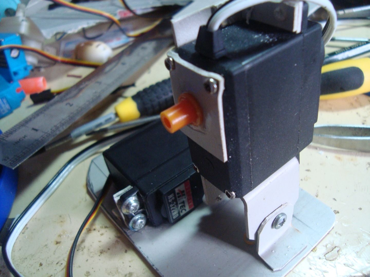 Making Humanoid Robot : 5 Steps - Instructables