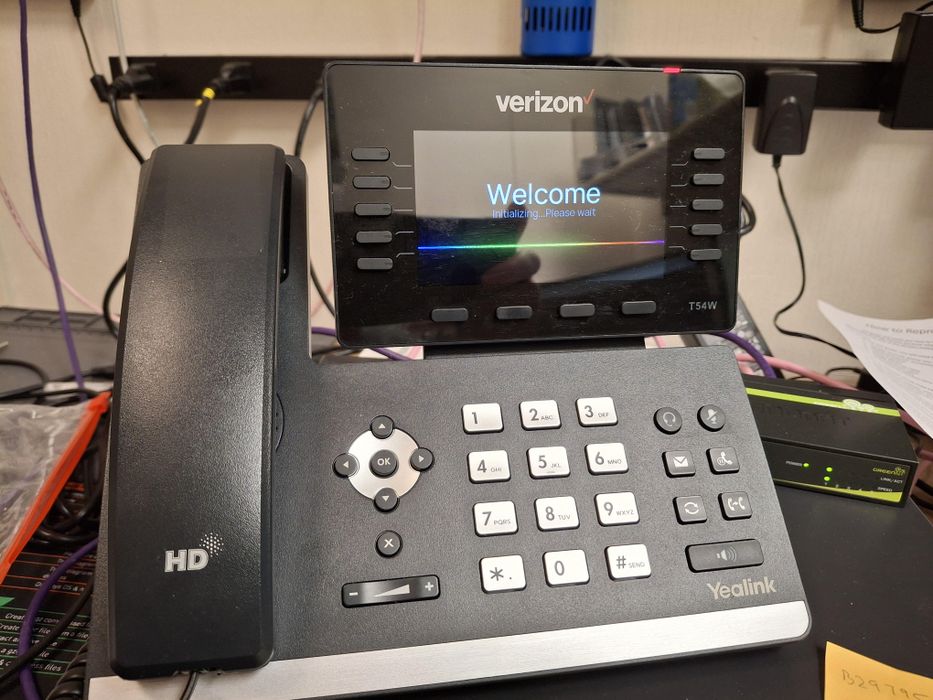 How to Reprogram Yealink Verizon VOIP Desk Phones : 6 Steps - Instructables