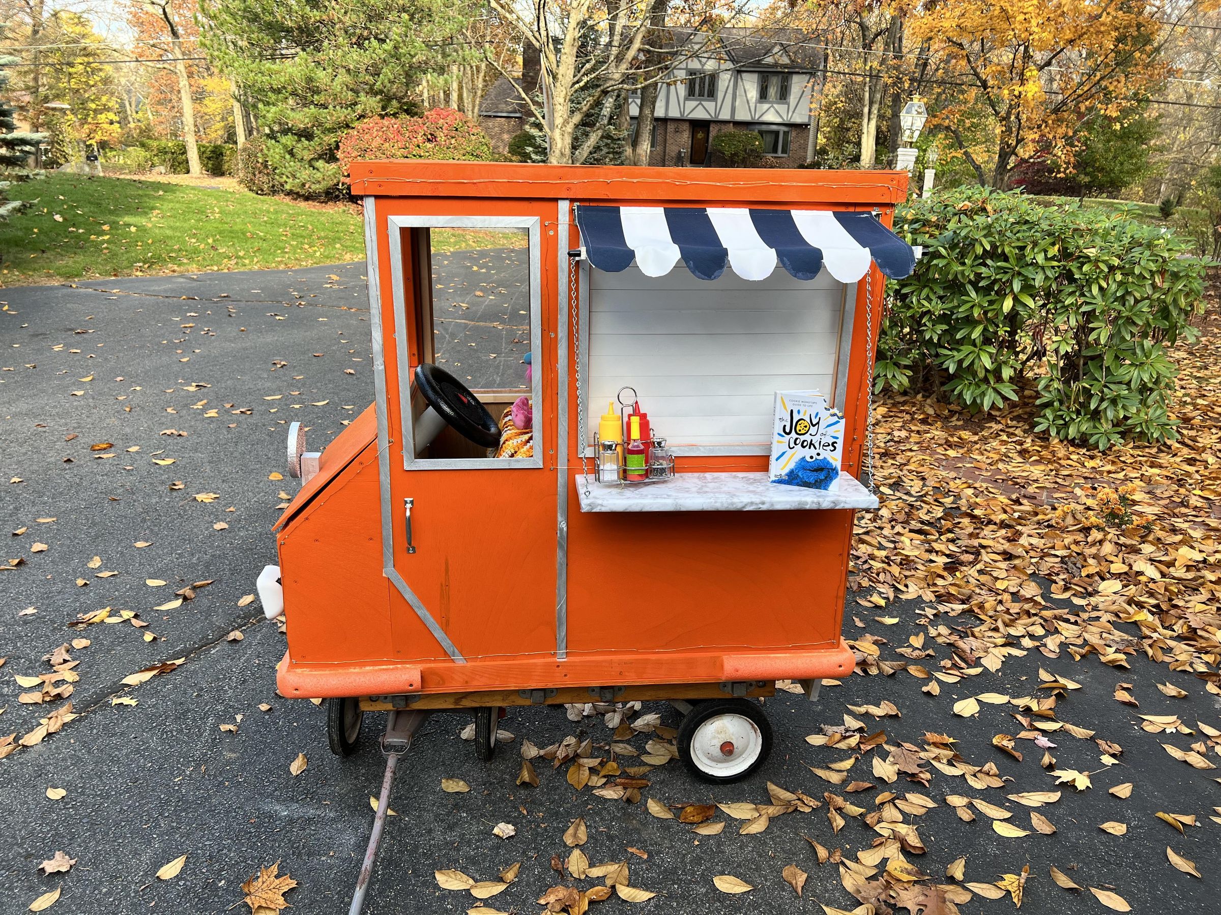 Halloween Cookie Monster and Gonger Food Truck! : 7 Steps (with ...