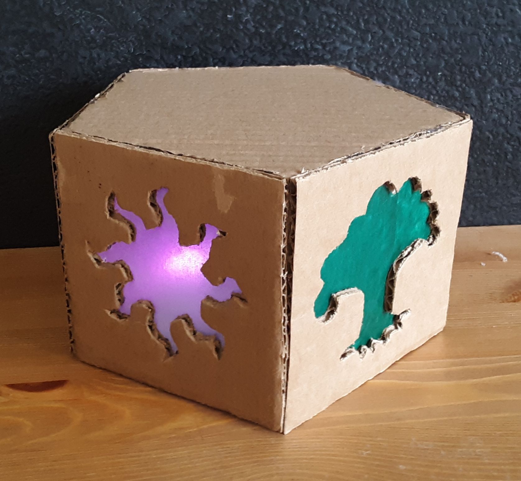 Magic: the Gathering Mana Lamp : 4 Steps - Instructables