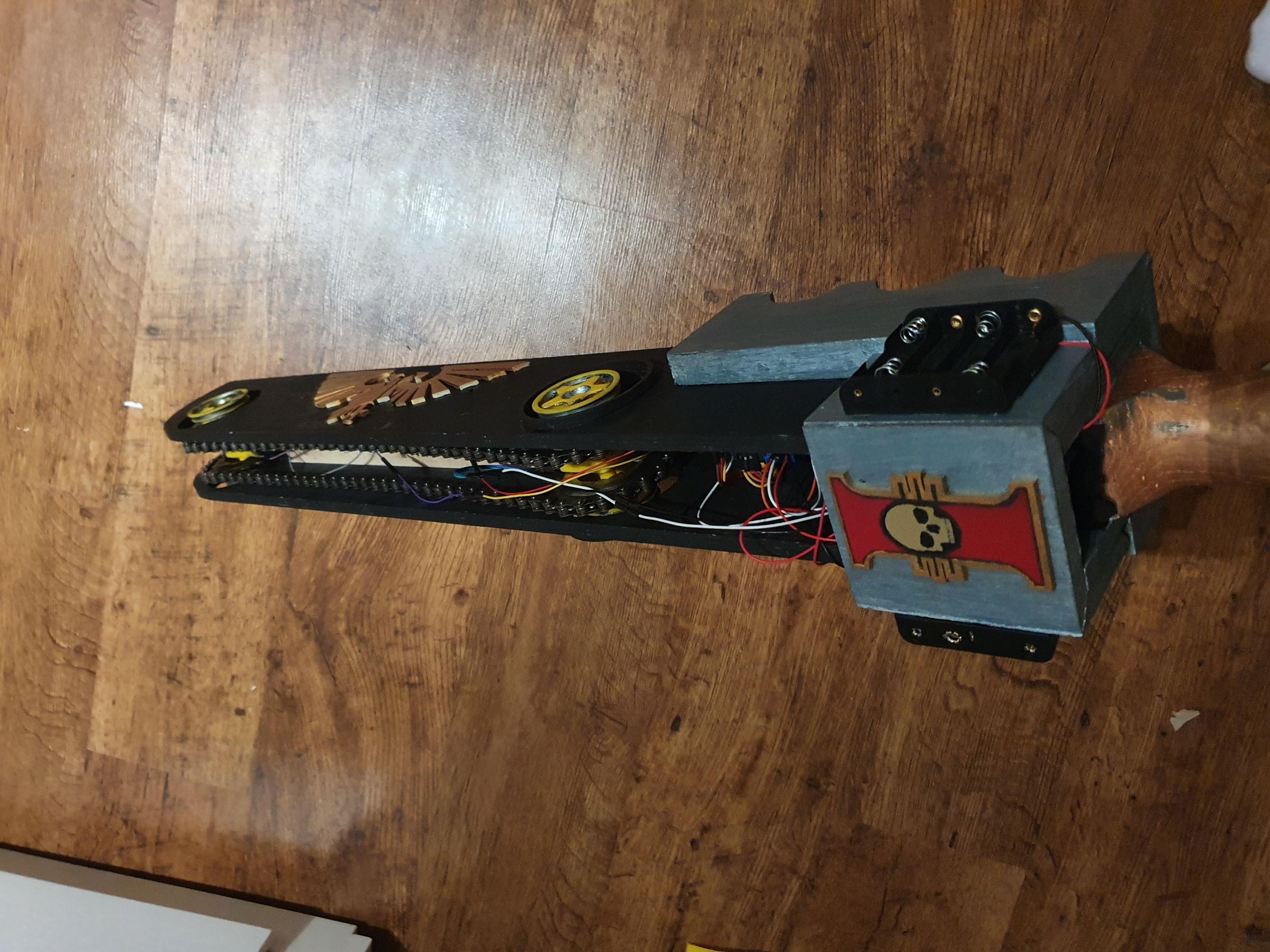 Warhammer 40K Chainsword : 6 Steps (with Pictures) - Instructables