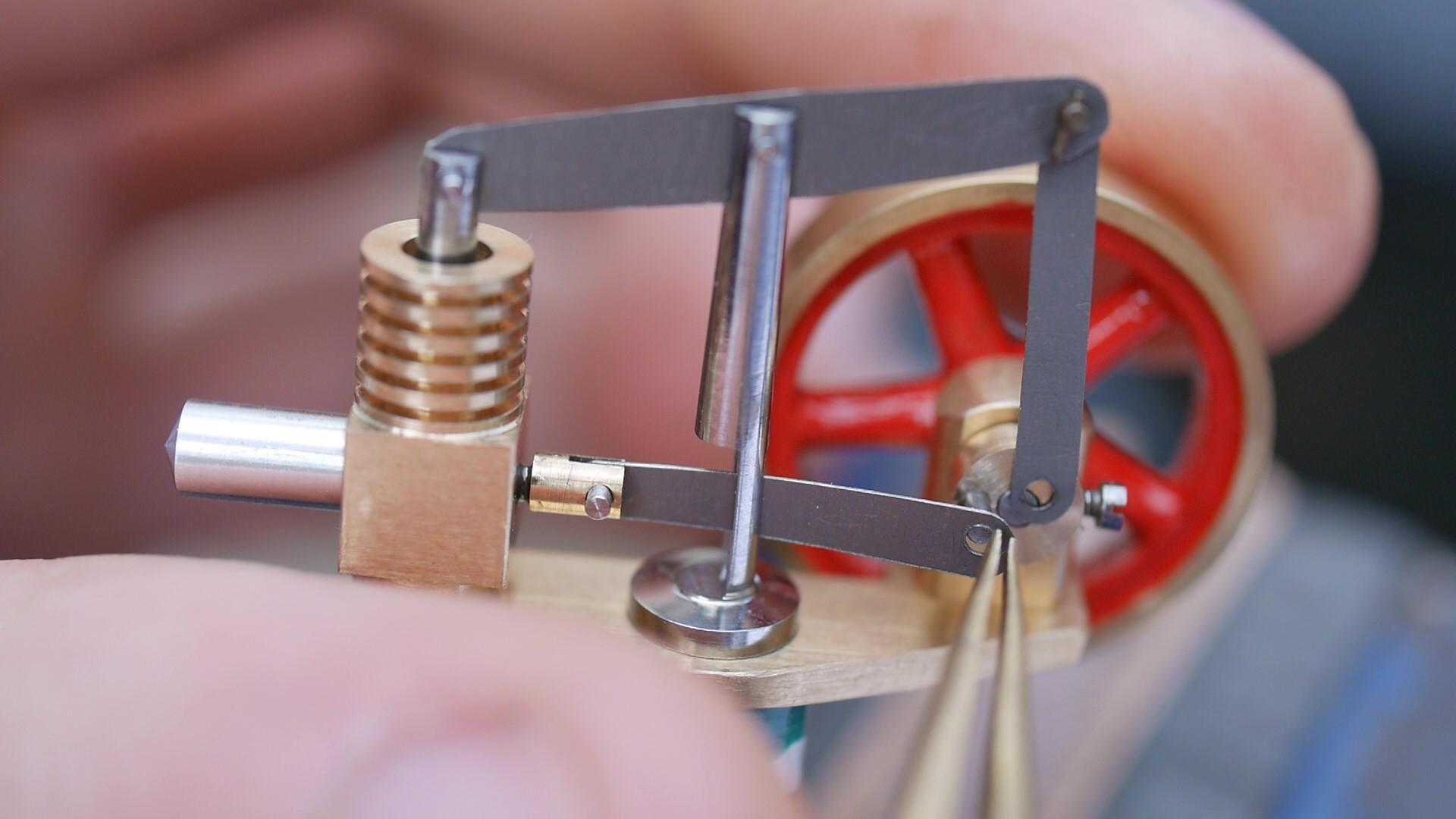 A Miniature Beam Stirling Engine : 11 Steps (with Pictures) - Instructables