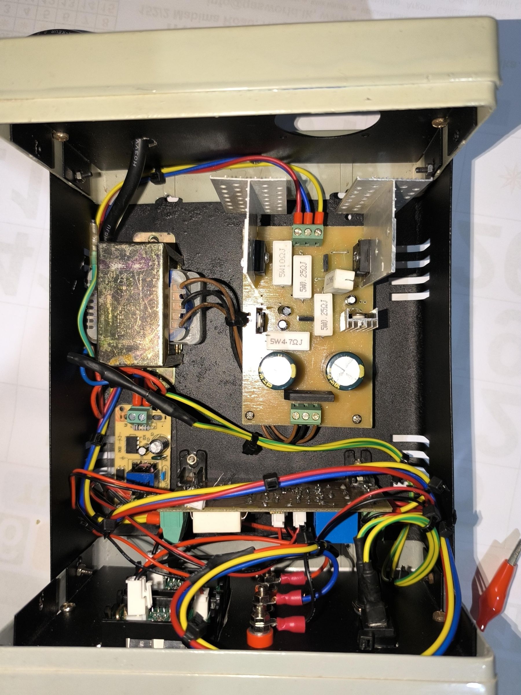 12V Dual Power Supply (±12V) With Short Circuit Protection : 6 Steps ...