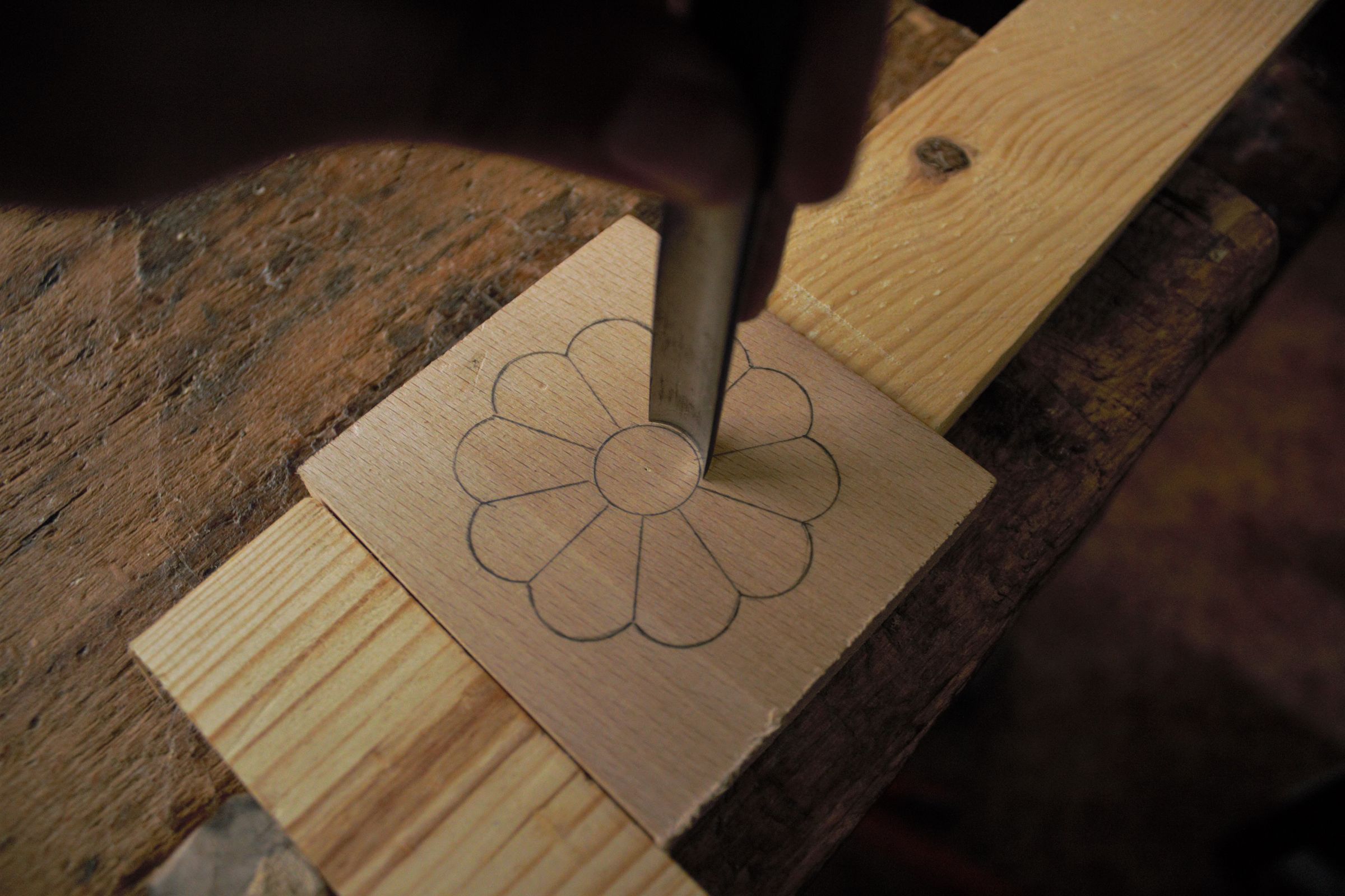 Simple Wood Carving Flower