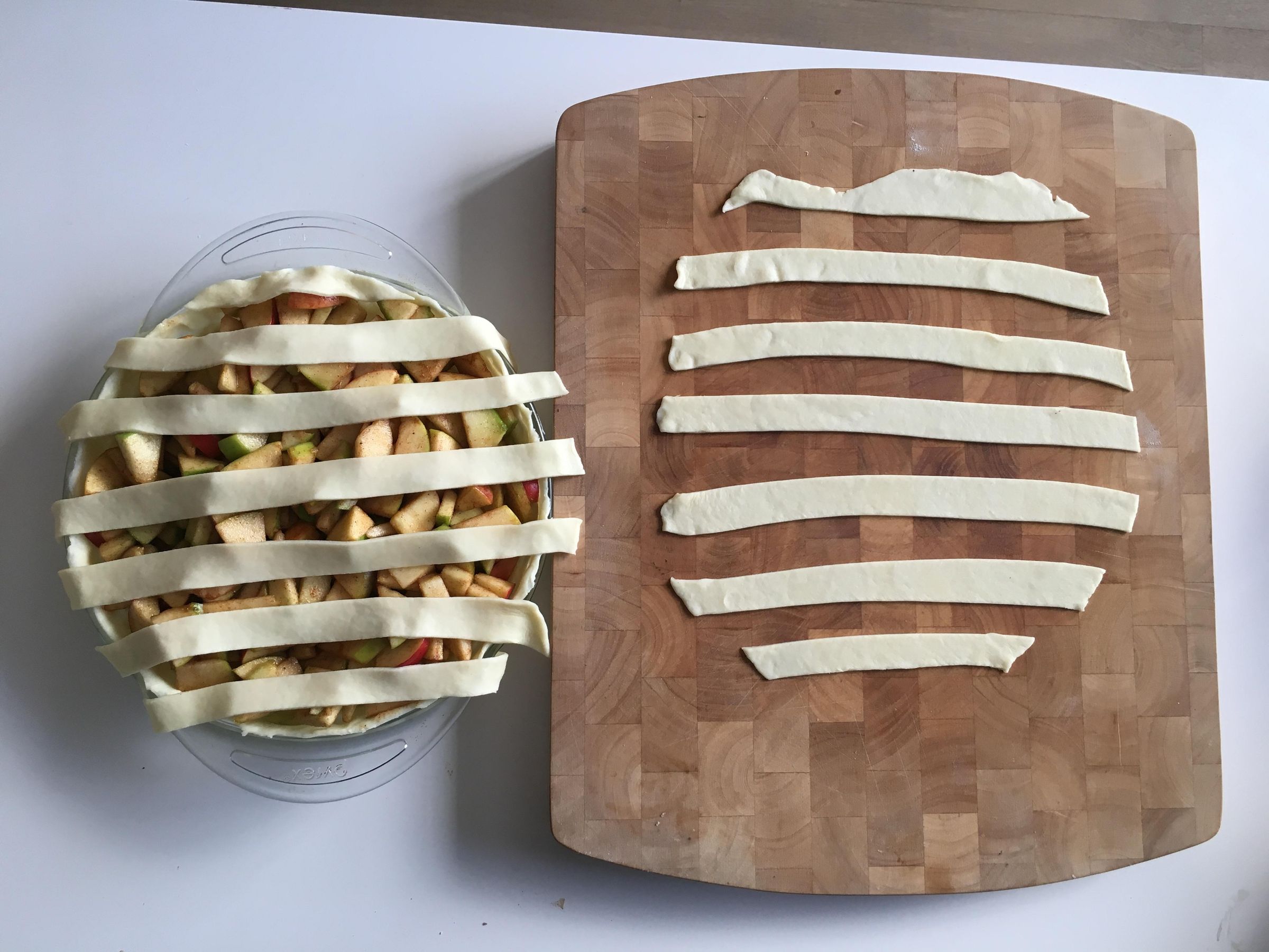 Simple How-to for Making a Lattice Crust for a Pie : 8 Steps (with ...