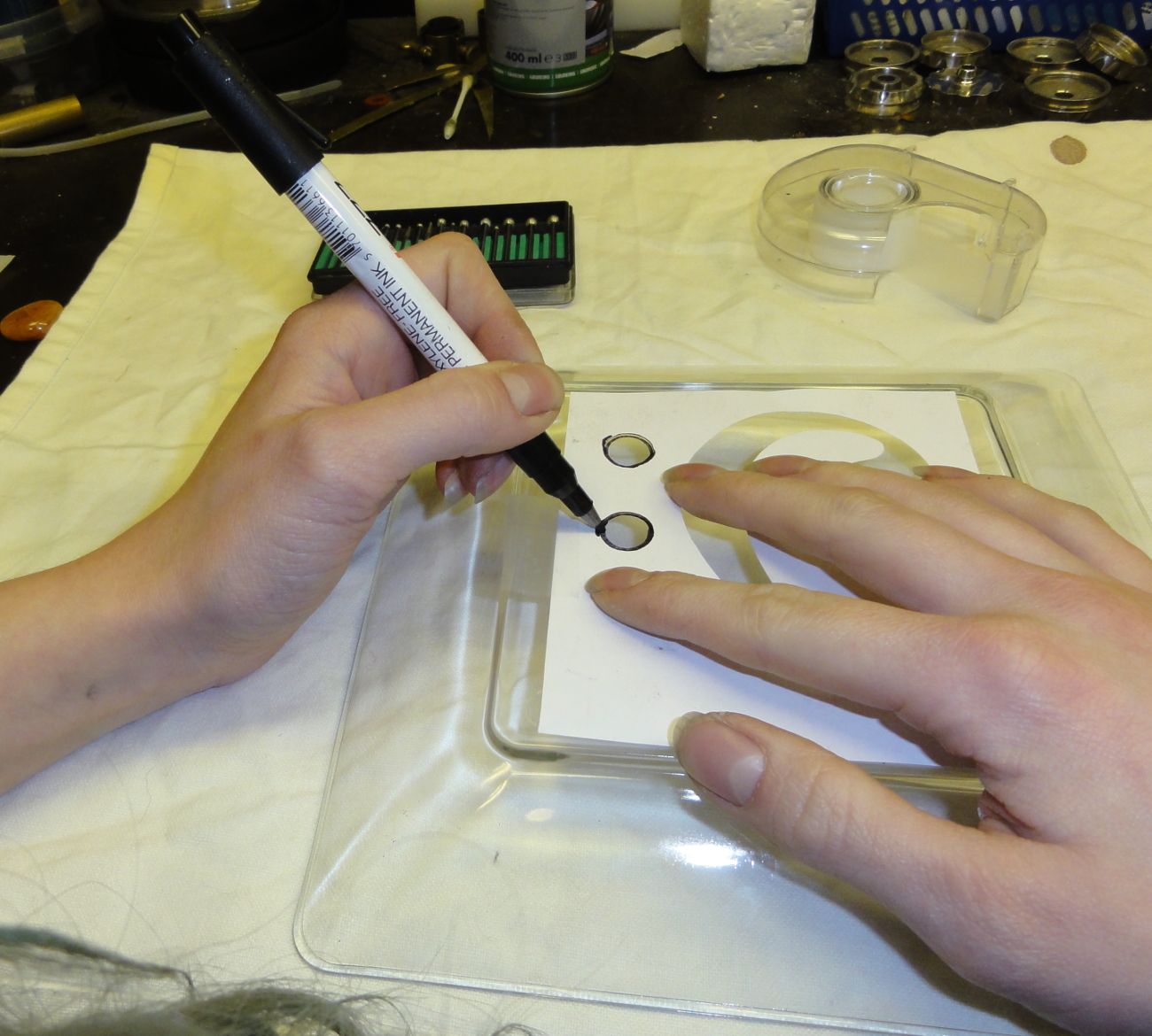 Glow Plates : 13 Steps (with Pictures) - Instructables