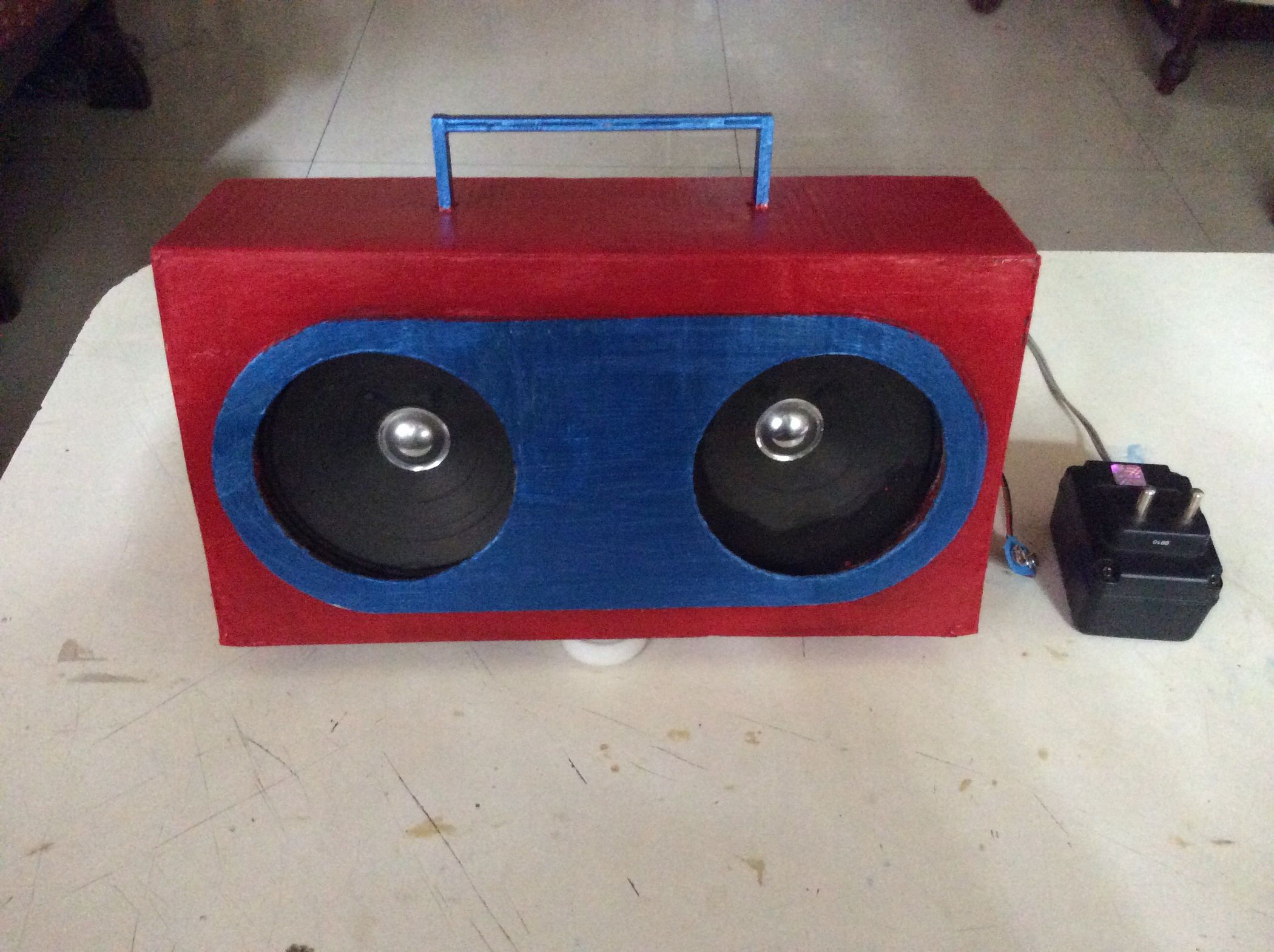 Mini Portable Stereo Boombox : 3 Steps - Instructables