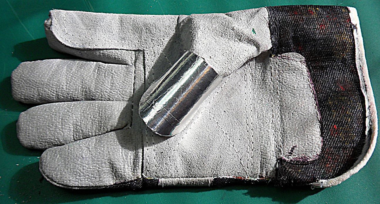 Costume Gauntlets for Less Than a Fiver. : 13 Steps (with Pictures ...