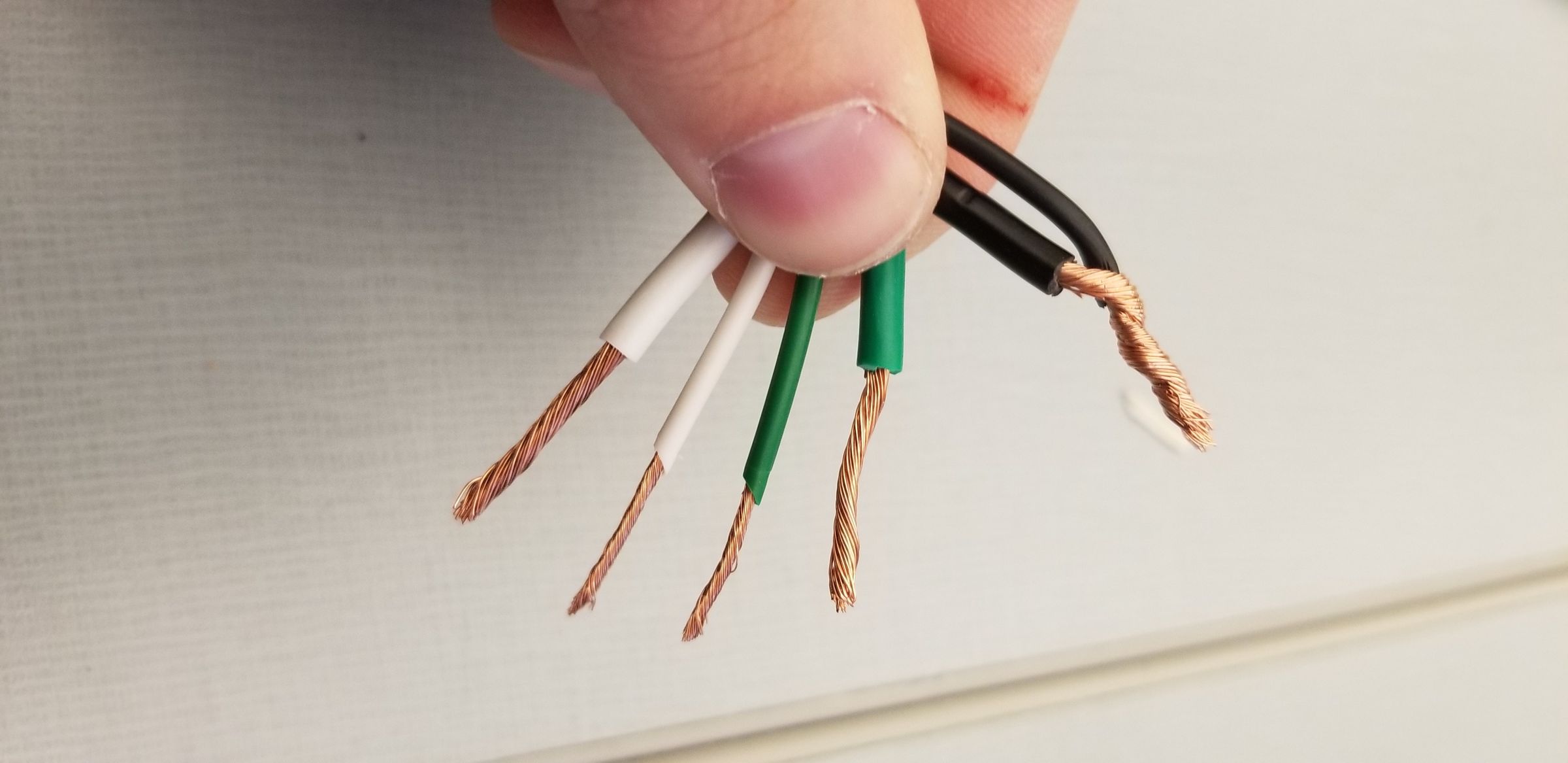 Modified Power Strip : 7 Steps (with Pictures) - Instructables