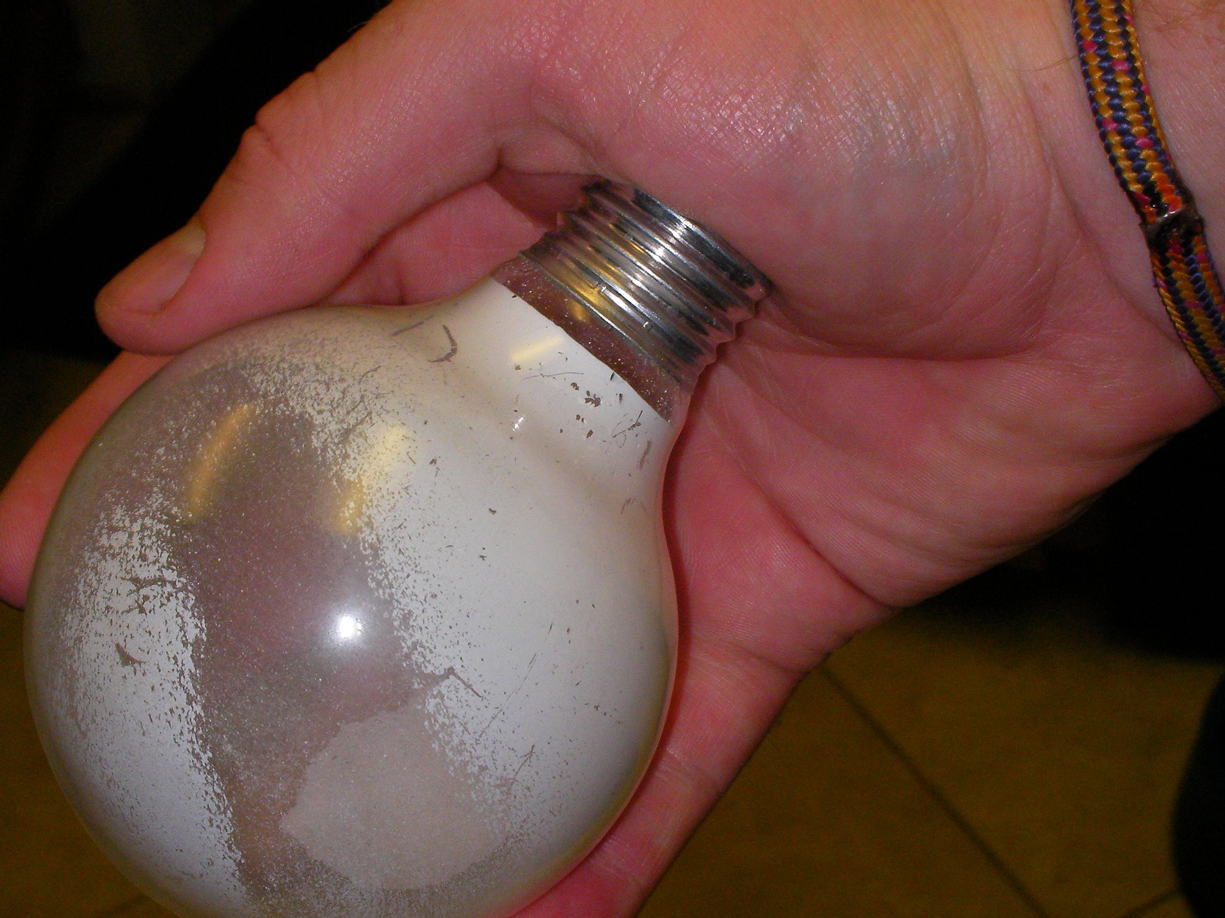 Glow in the Dark Light Bulb Night Light (Glo-Bulb) : 5 Steps ...