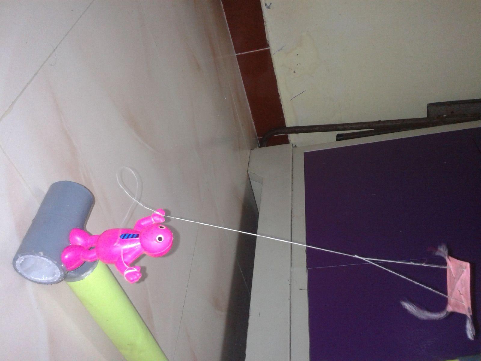 Table Top Flying Kite : 11 Steps (with Pictures) - Instructables