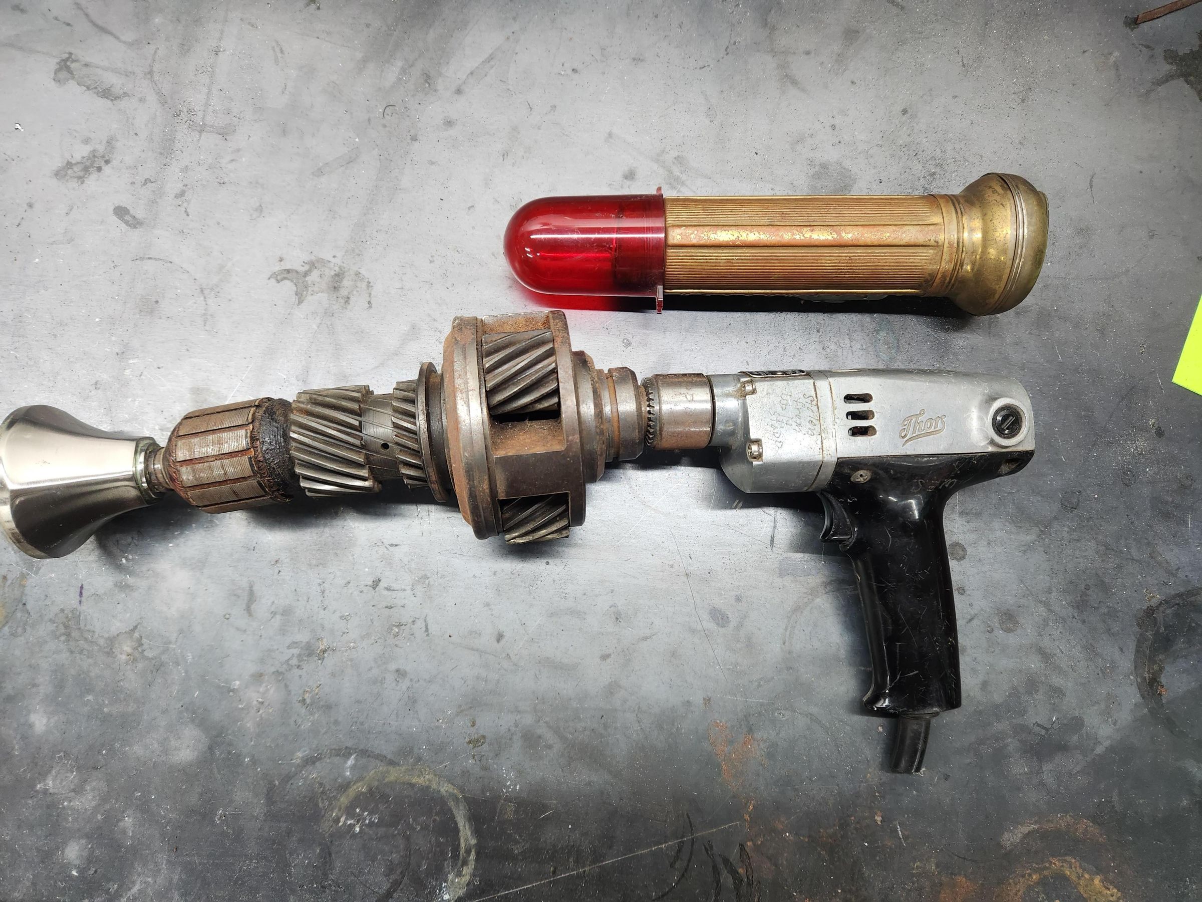 Sci-Fi Steam Punk Ray Gun From Junk Parts : 6 Steps (with Pictures ...