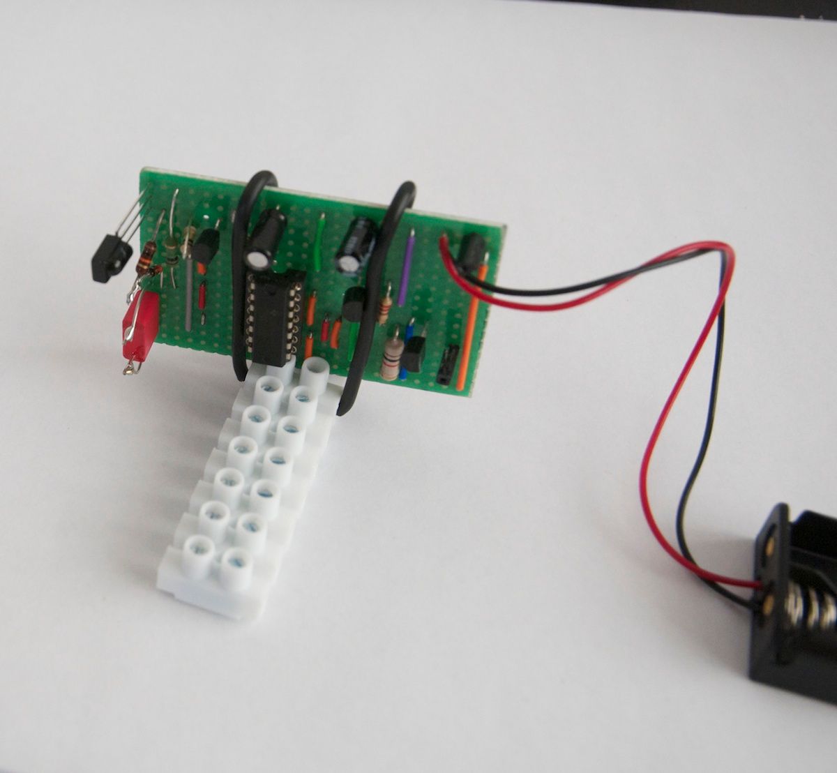 RC Circuit for a Bibberbeest / Vibrobot : 6 Steps (with Pictures) - Instructables