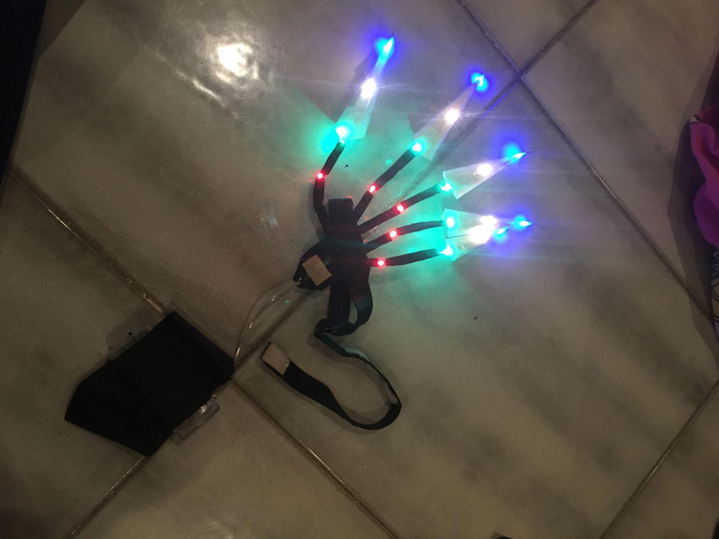 The Claw- Light Up Fun! : 7 Steps - Instructables