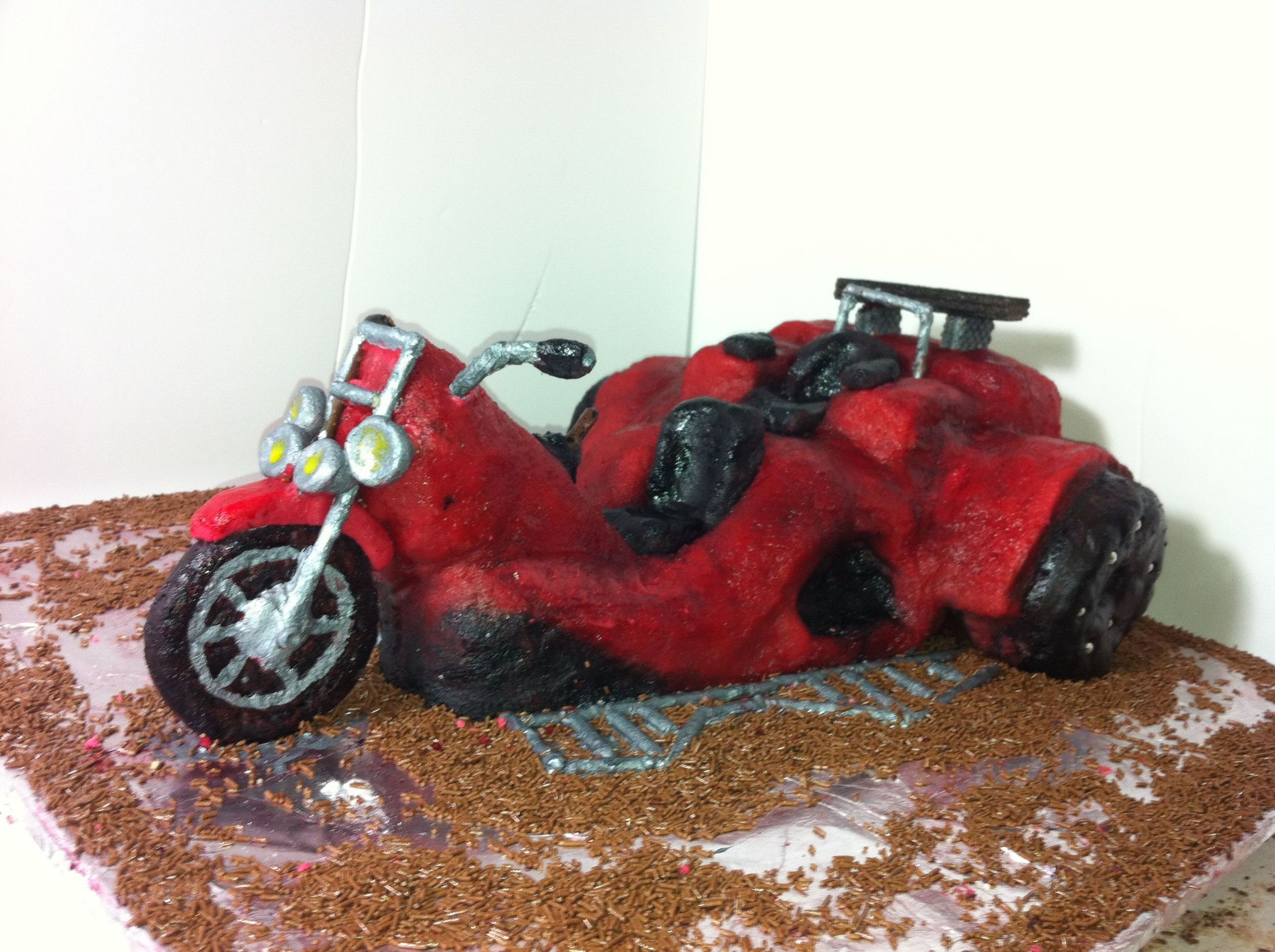Red Trikebike Motorcycle Cake - Instructables