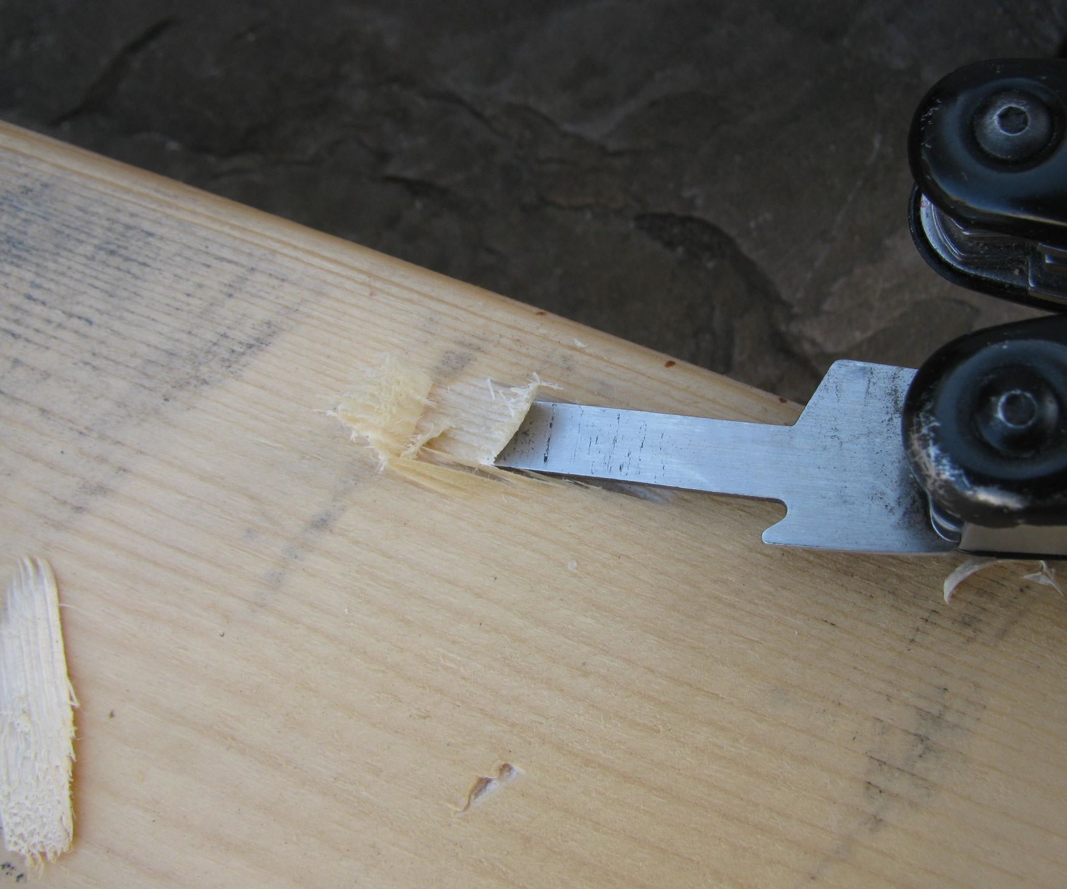 Flat Head Screwdriver Into a Chisel : 4 Steps - Instructables