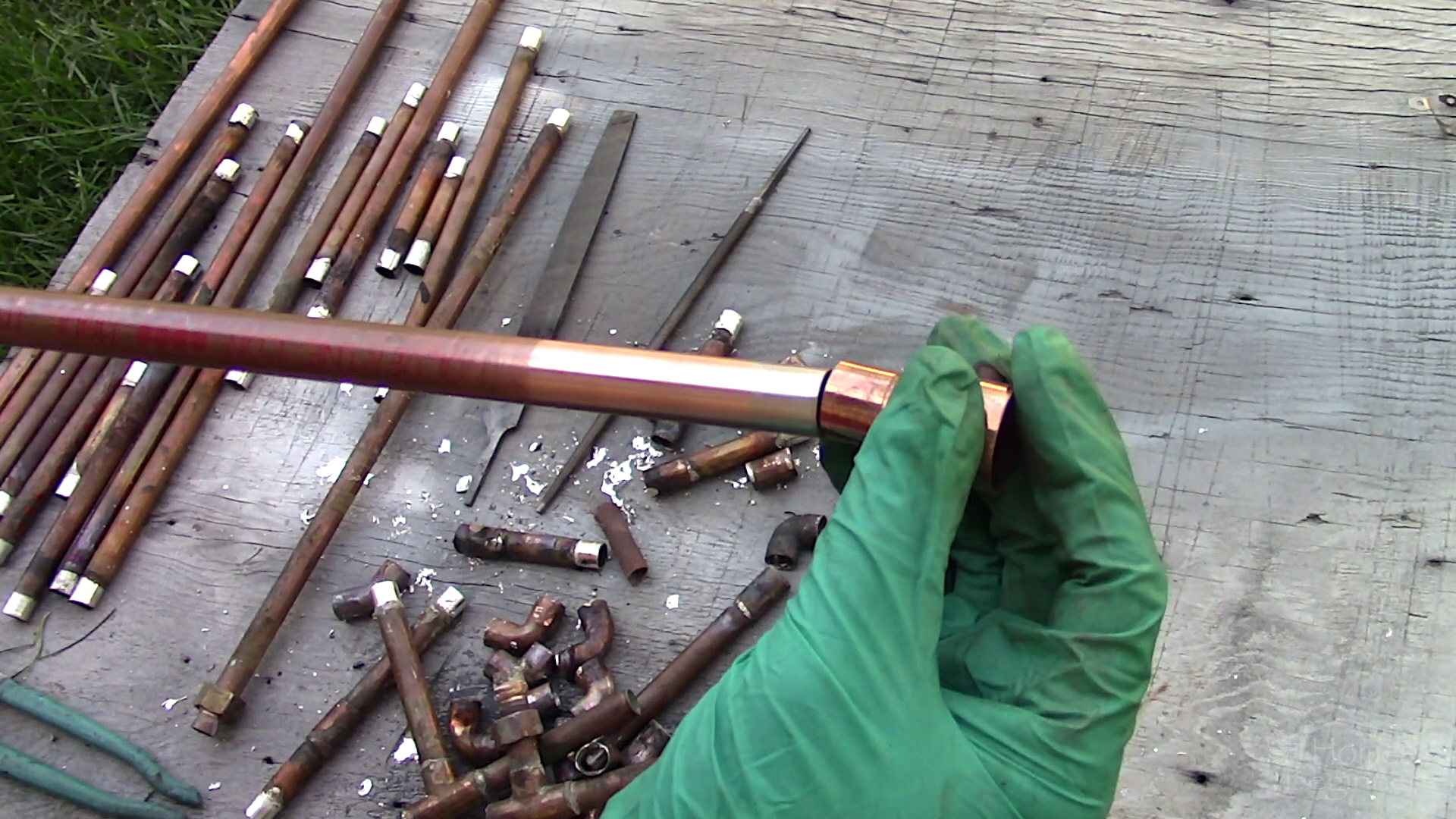 How to Desolder and Clean Copper Pipe and Fittings : 6 Steps ...