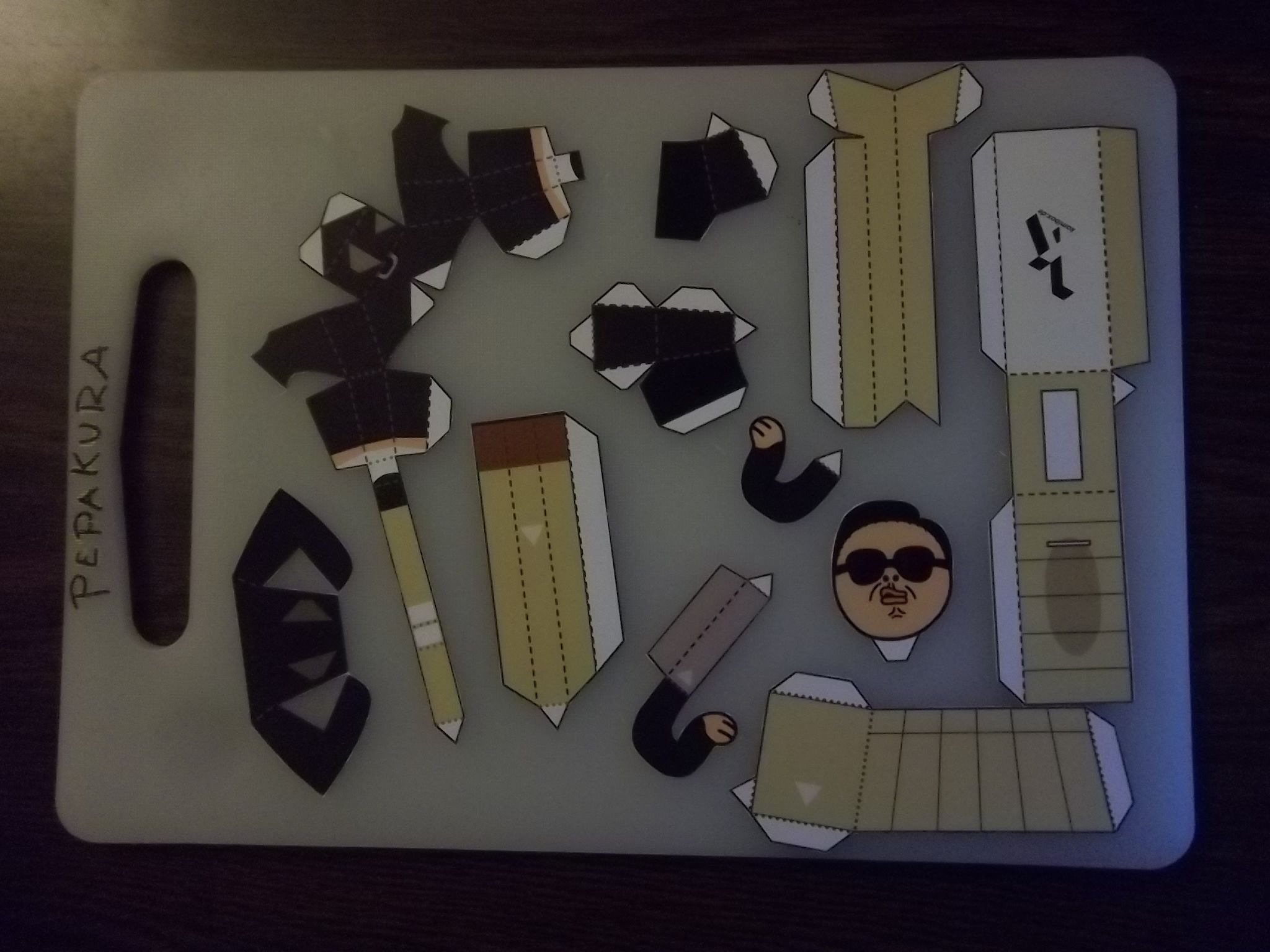 What Is Pepakura and How to Start : 6 Steps (with Pictures) - Instructables