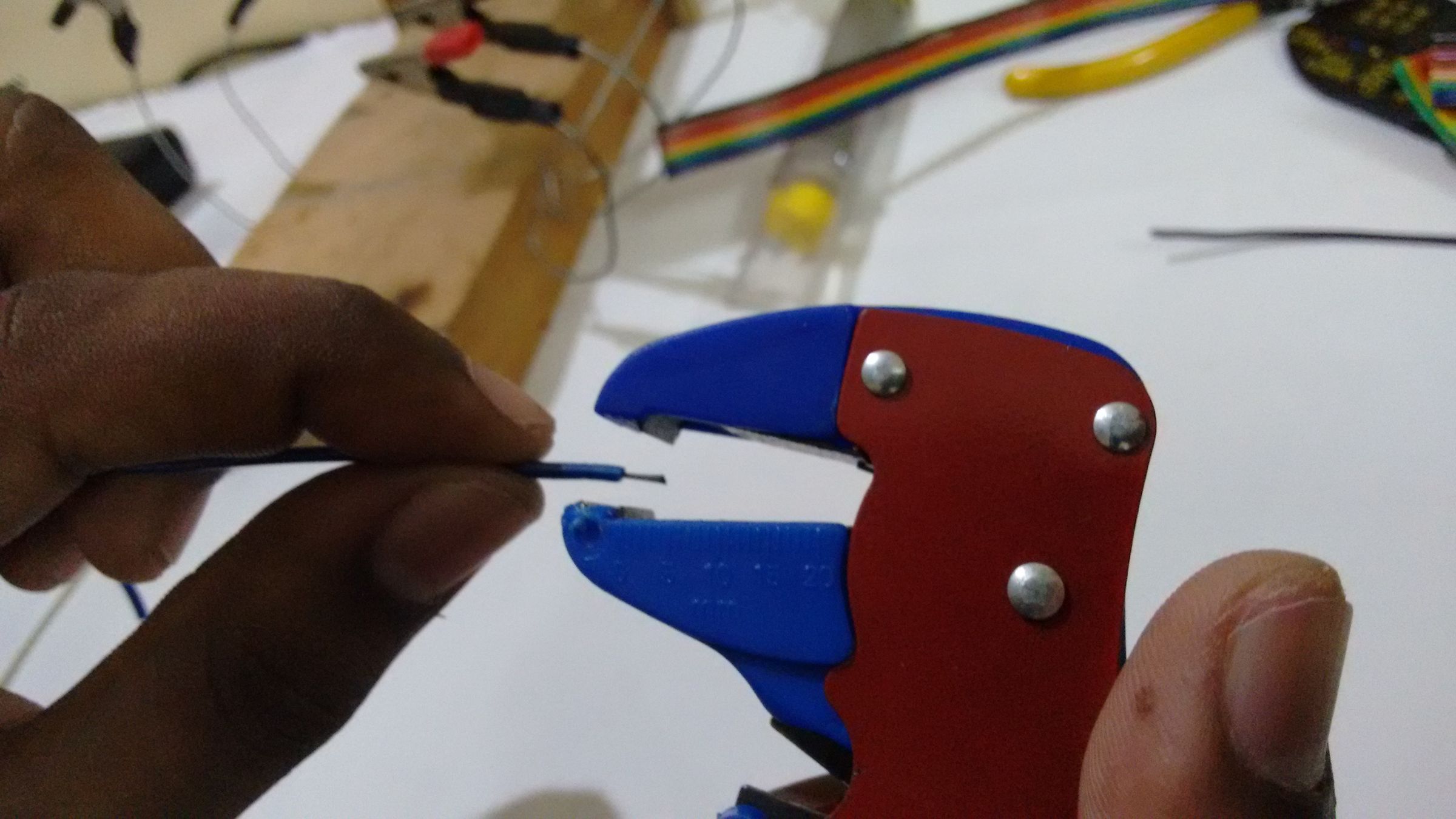 DIY Jumper Wires (male to Male) : 9 Steps (with Pictures) - Instructables