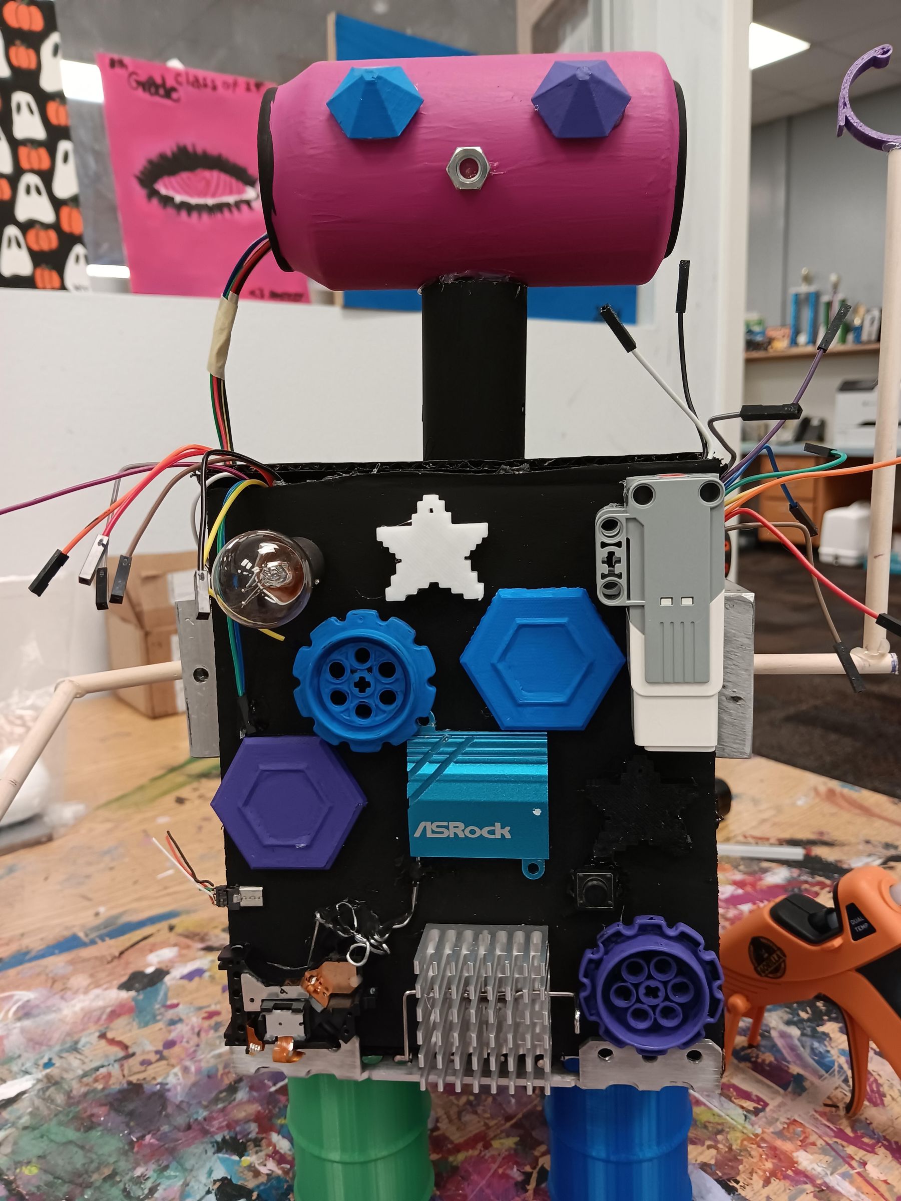 Junk Robot : 5 Steps - Instructables