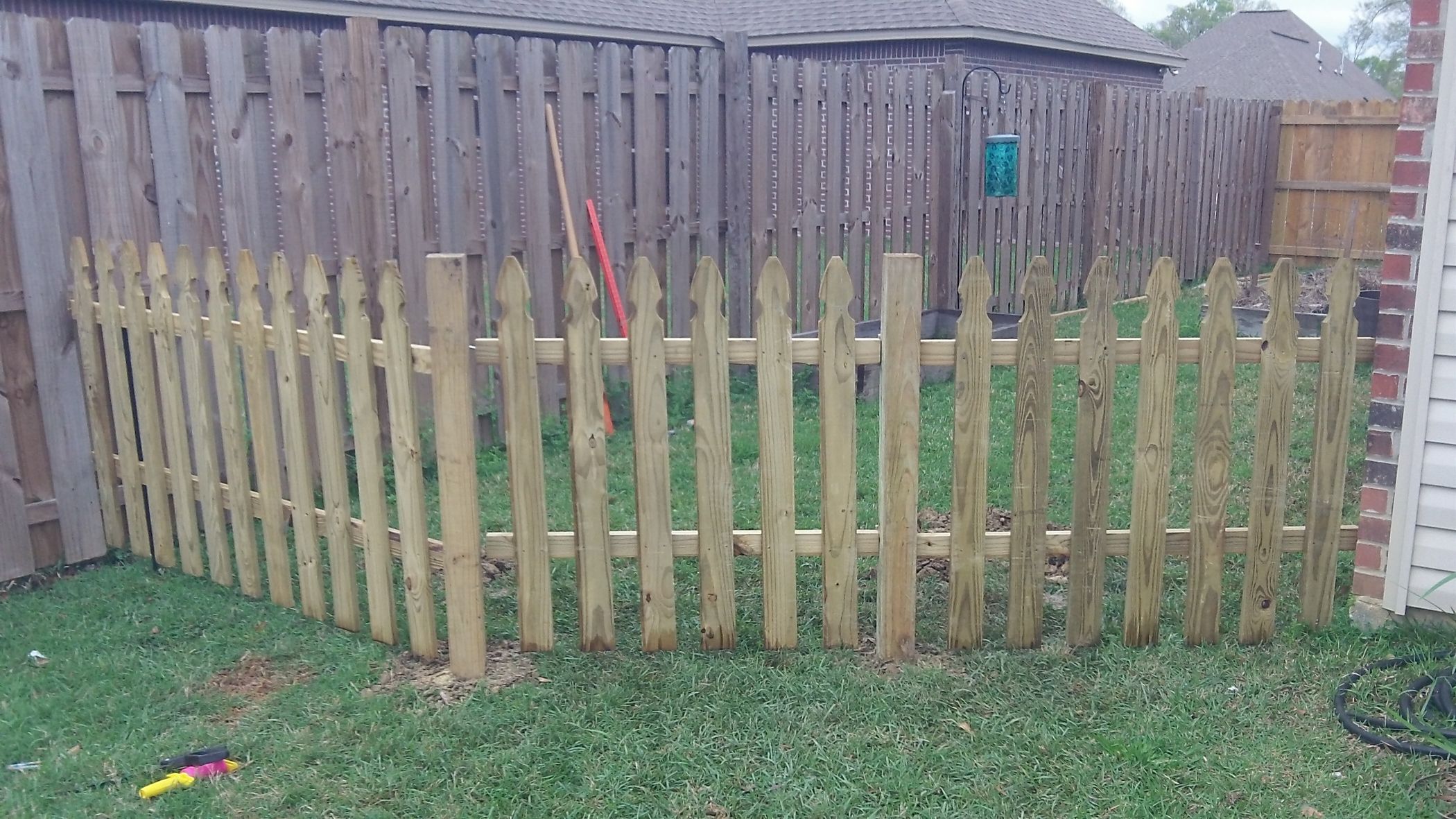 Building a Semi-Permanent Fence : 6 Steps - Instructables