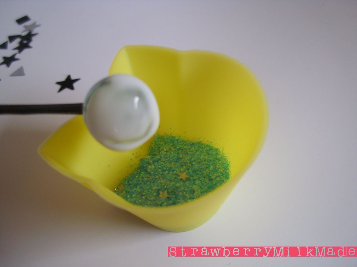 Tutorial: How to Make Starry Orb Magnets : 6 Steps - Instructables