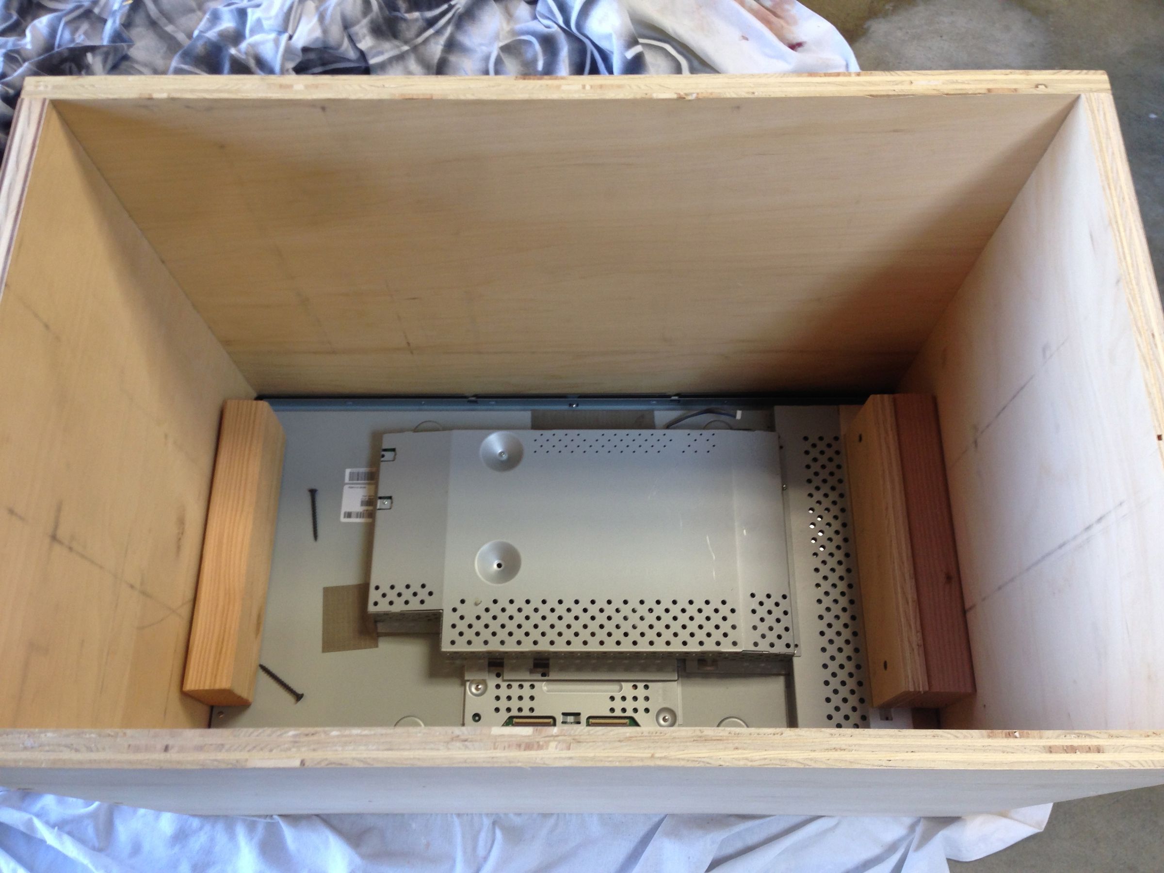 LCD Coffee Table : 6 Steps (with Pictures) - Instructables