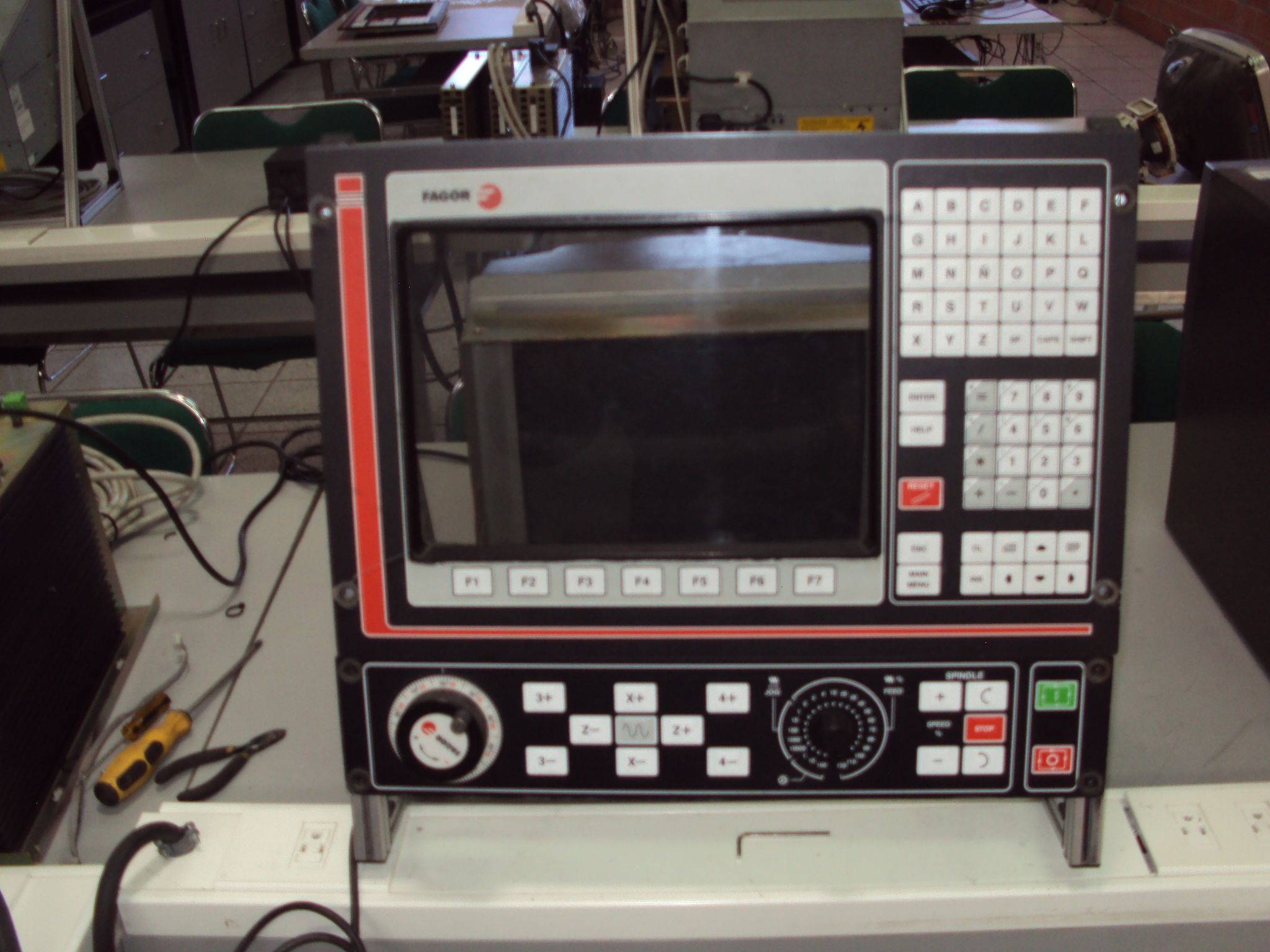 REPARACION CNC FAGOR 8050 : 9 Steps - Instructables