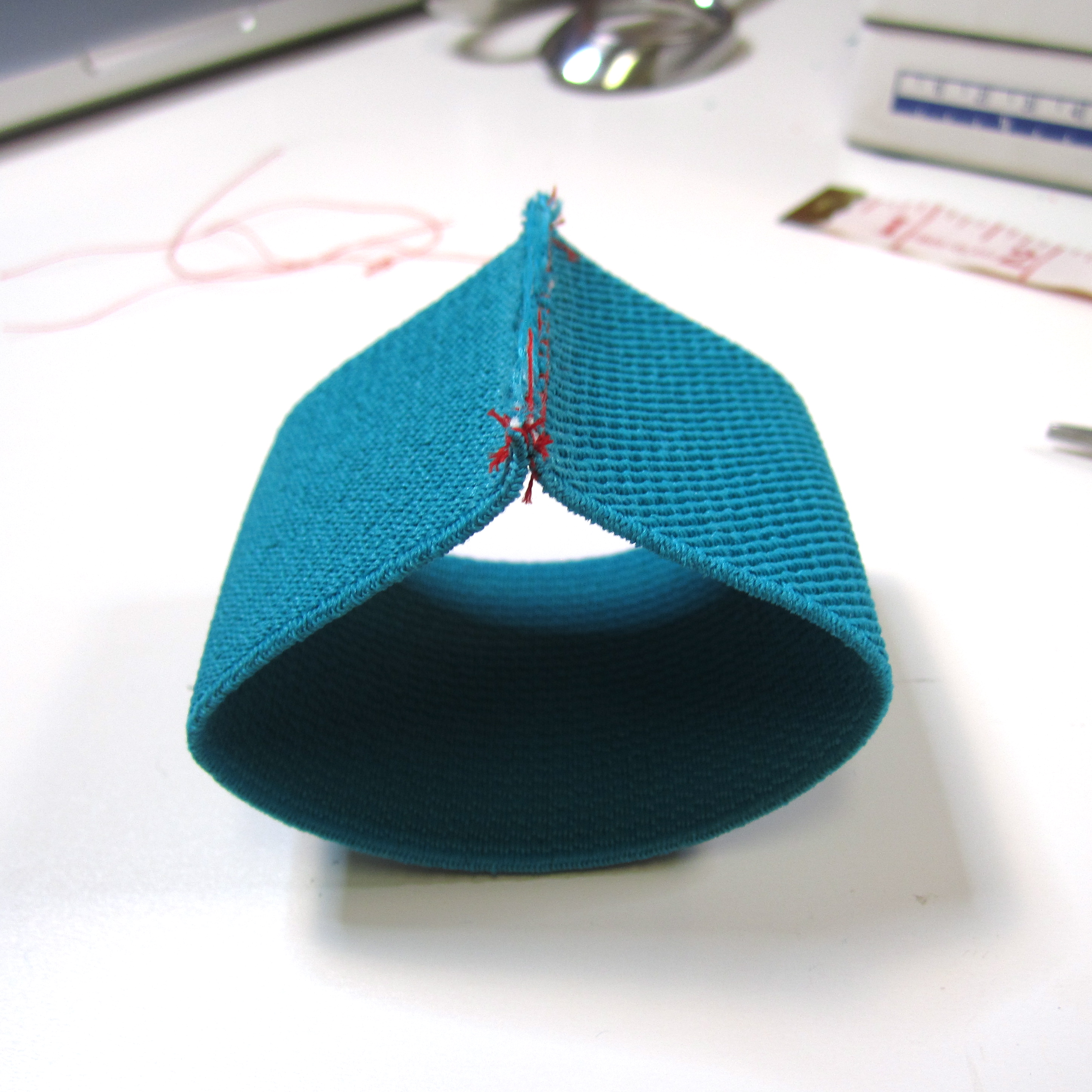 Slim Elastic Wallet : 7 Steps (with Pictures) - Instructables