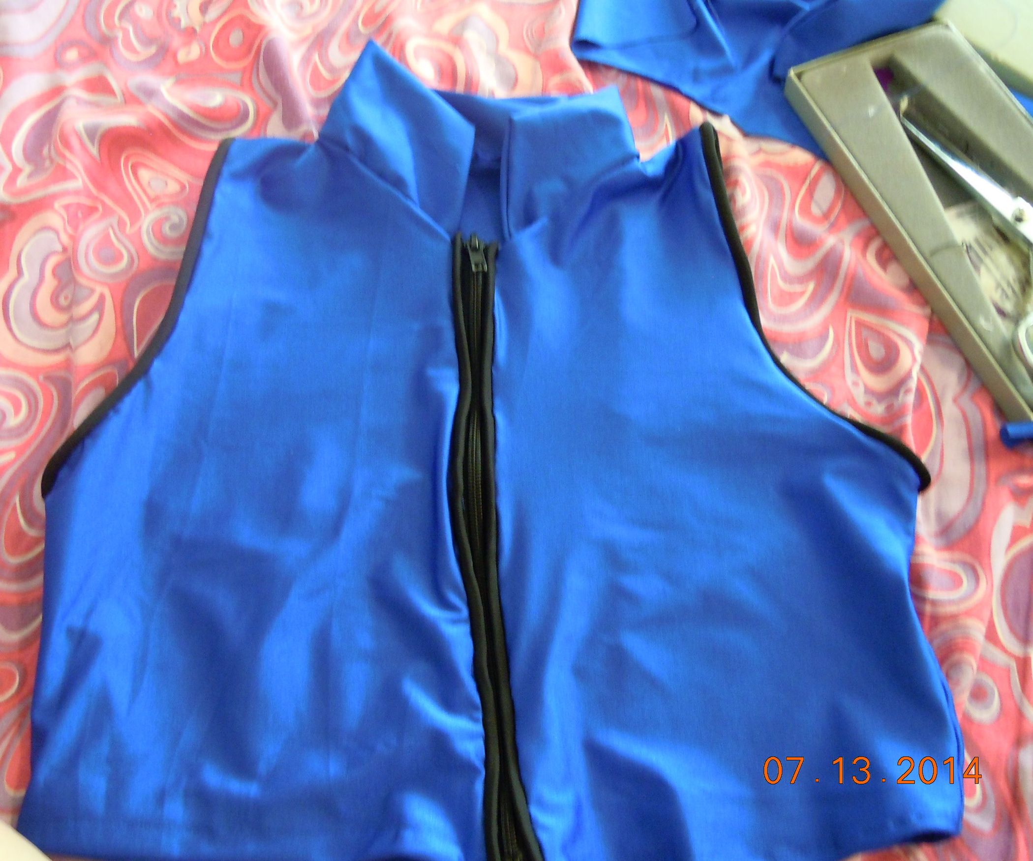 Simple Swim Vest : 6 Steps - Instructables